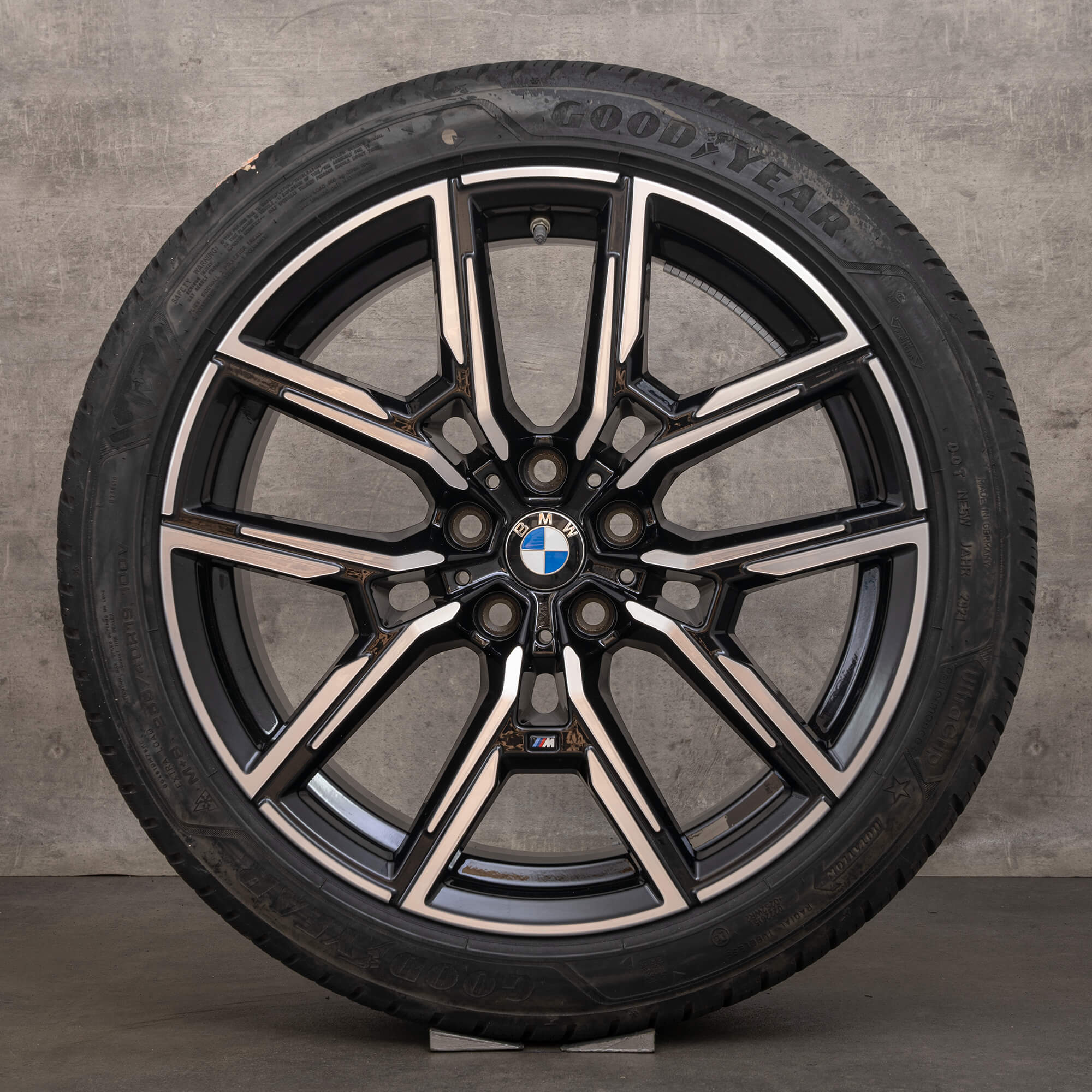 BMW i4 & 4 Series Gran Coupé G26 winter wheels tires 19 inch rims 859 M