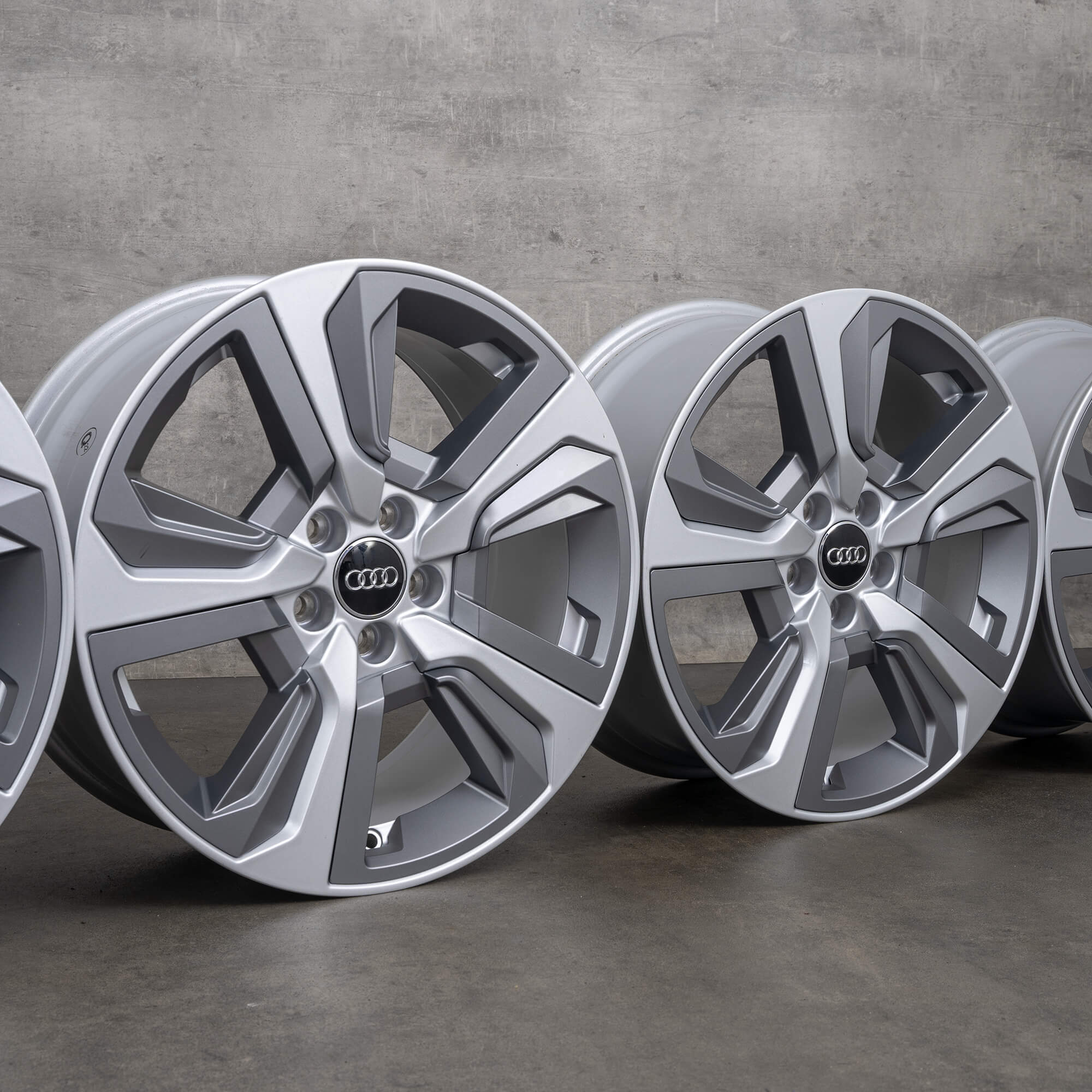 Audi A1 GB Sportback 17 inch velgen 82A601025H antraciet zilver NIEUW