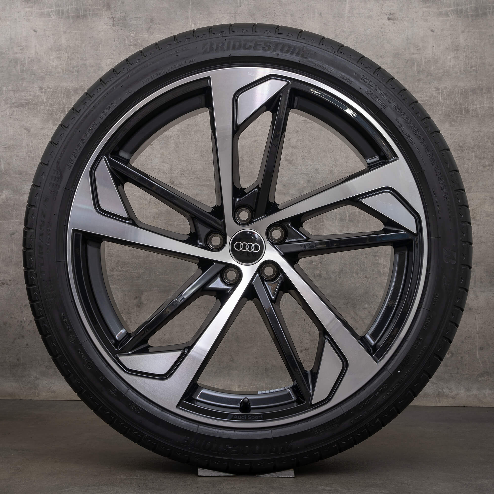 Audi Q7 SQ7 4M summer wheels 22 inch rims tires 4M0601025CN trapezoid
