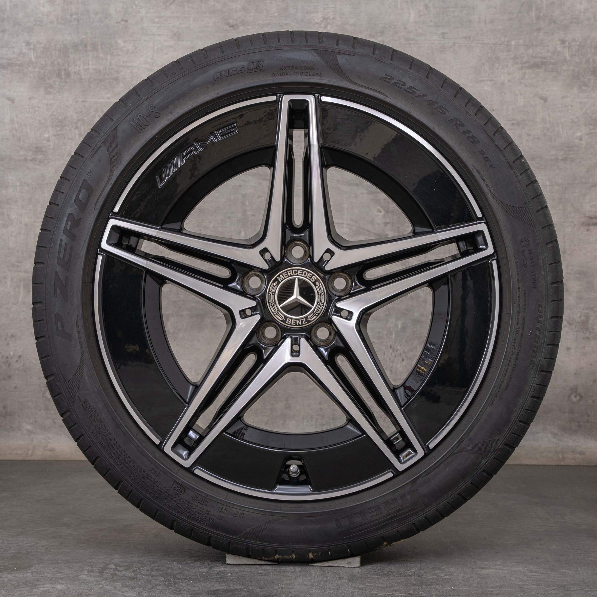 Original Mercedes Benz C-Klass AMG fälgar 18 tum W206 S206 sommarhjul ...