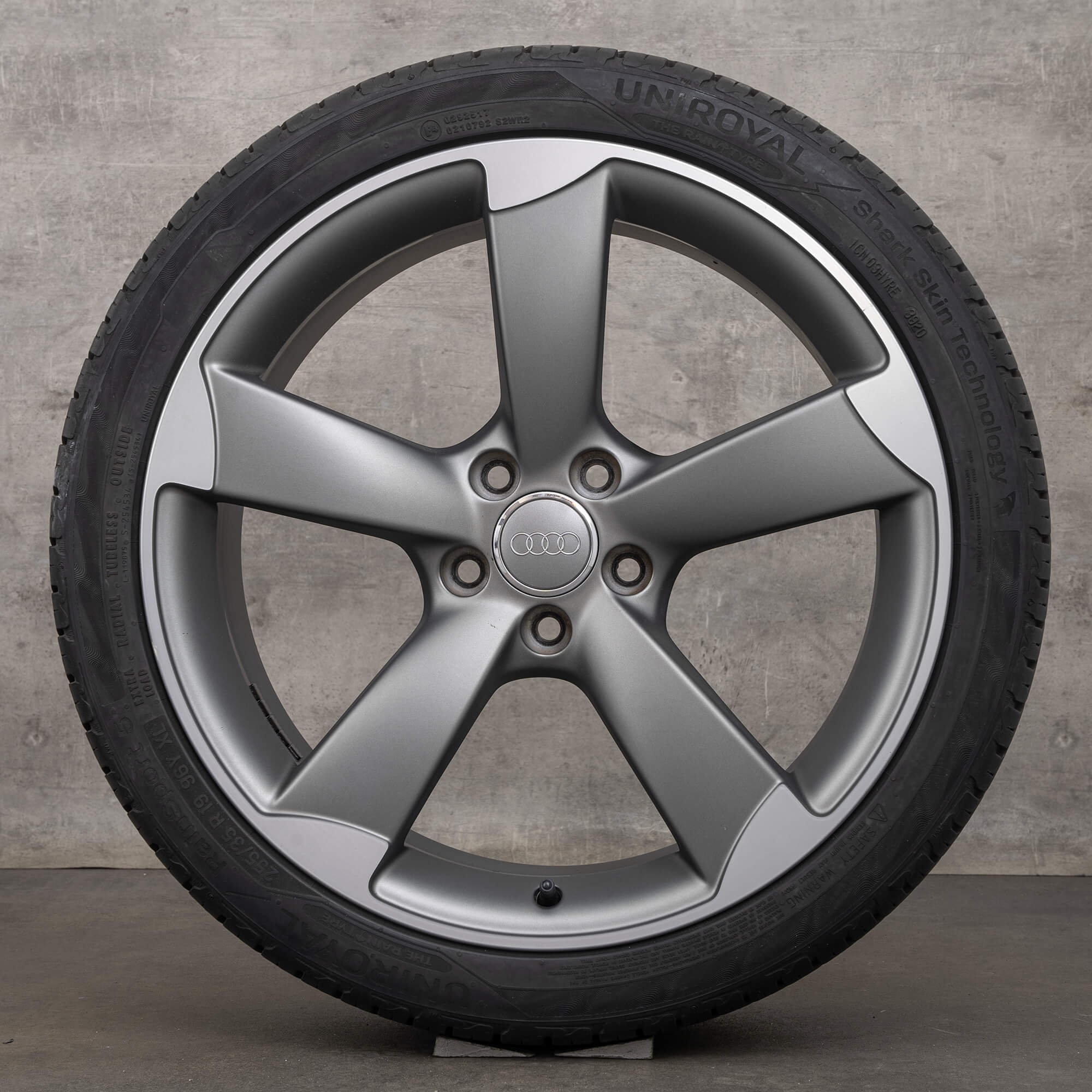 Audi A4 S4 B8 8K summer wheels 19 inch rims tires rotor 8K0601025CN