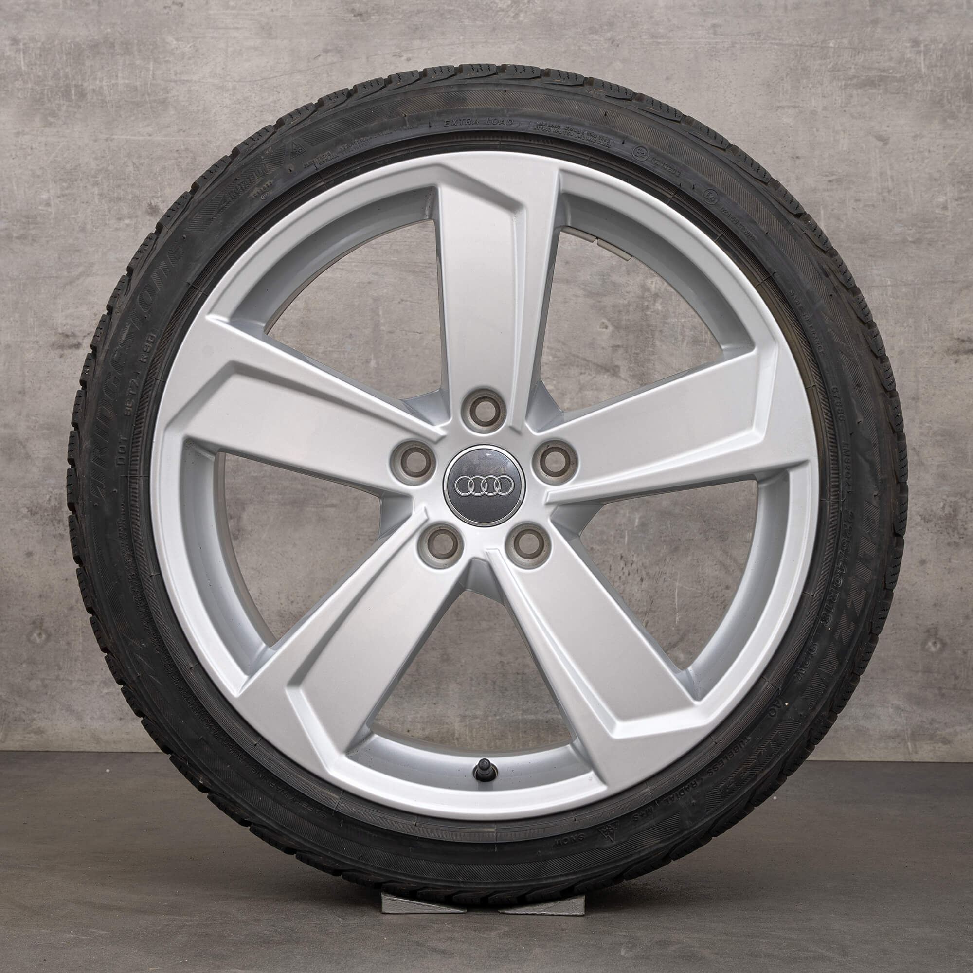 Audi A3 S3 8V OEM winter wheels tires 18 inch rims 8V0601025DL