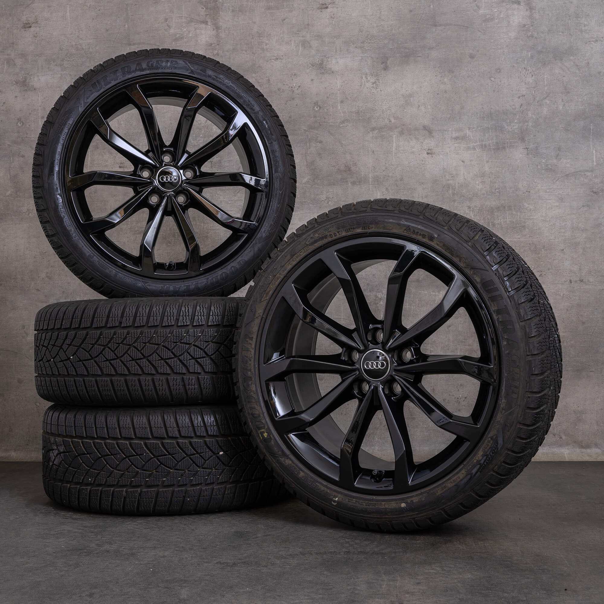 OEM Audi A4 S4 snow tire packages 18 inch B9 8W rims 8W0601025H black ...