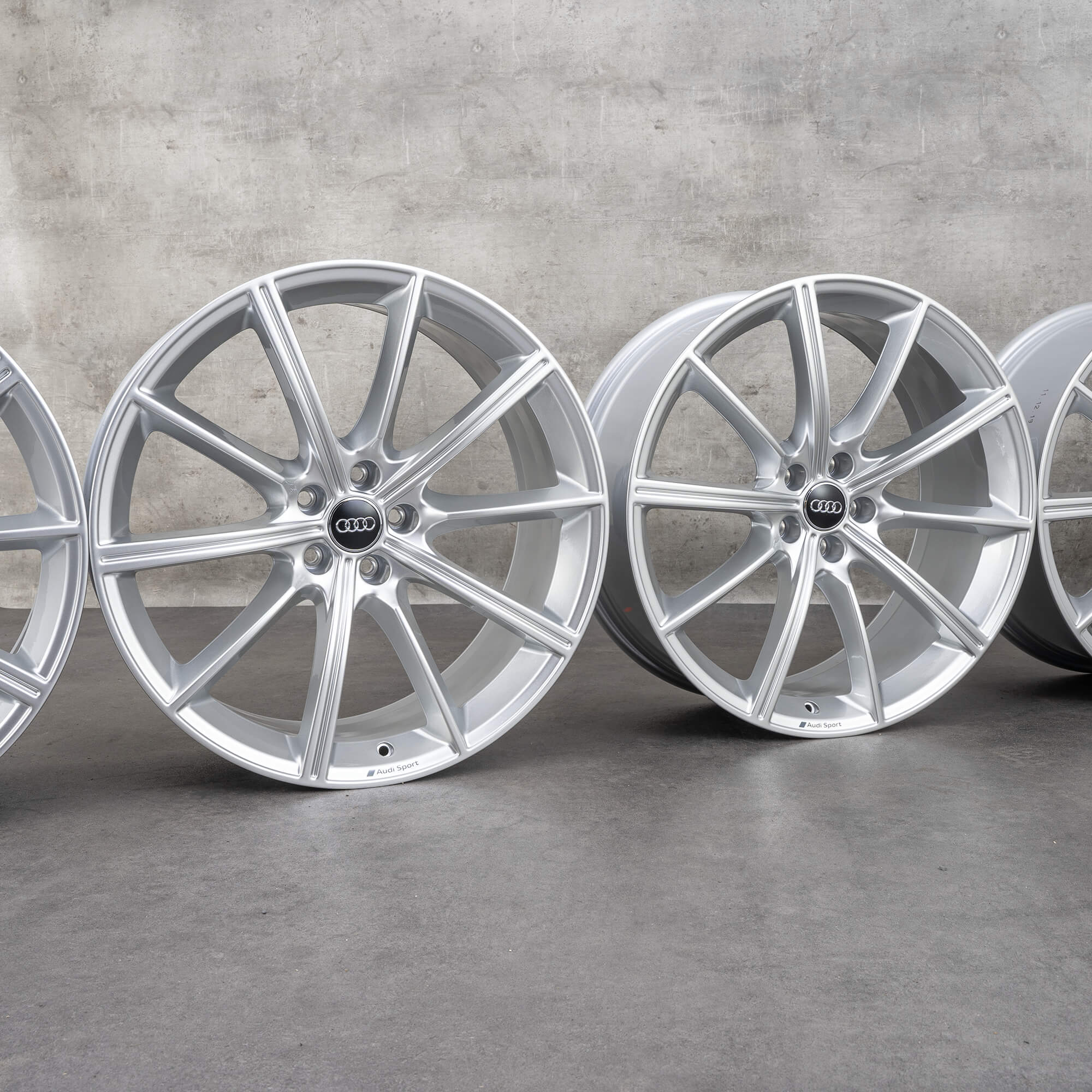 Audi 21 inch rims RS6 4K C8 alloy rims 4K0601025AA 8,5 x 21 ET19 NEW