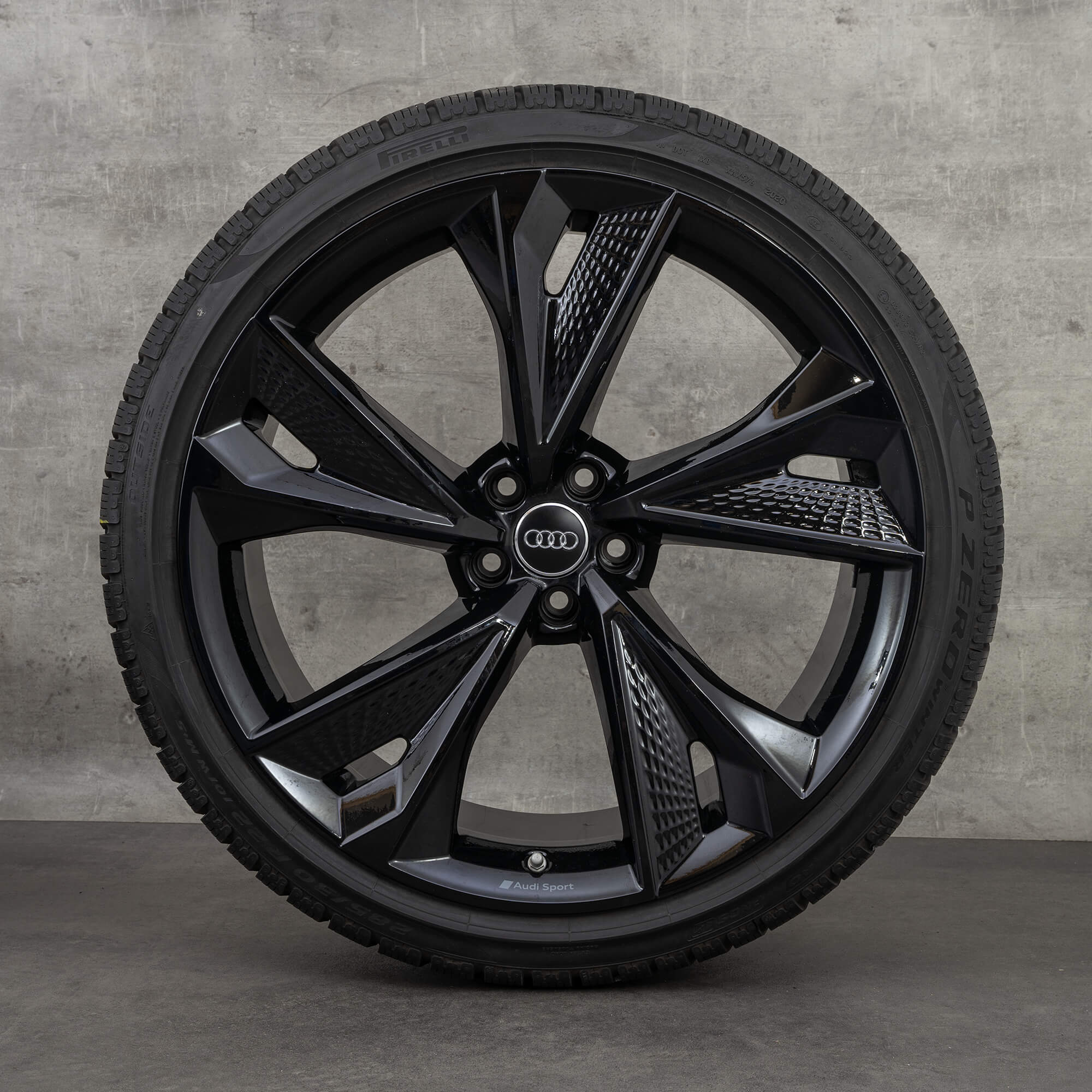 Audi 22 inch velgen RS6 RS7 4K C8 winterbanden wintervelgen 4K0601025BC