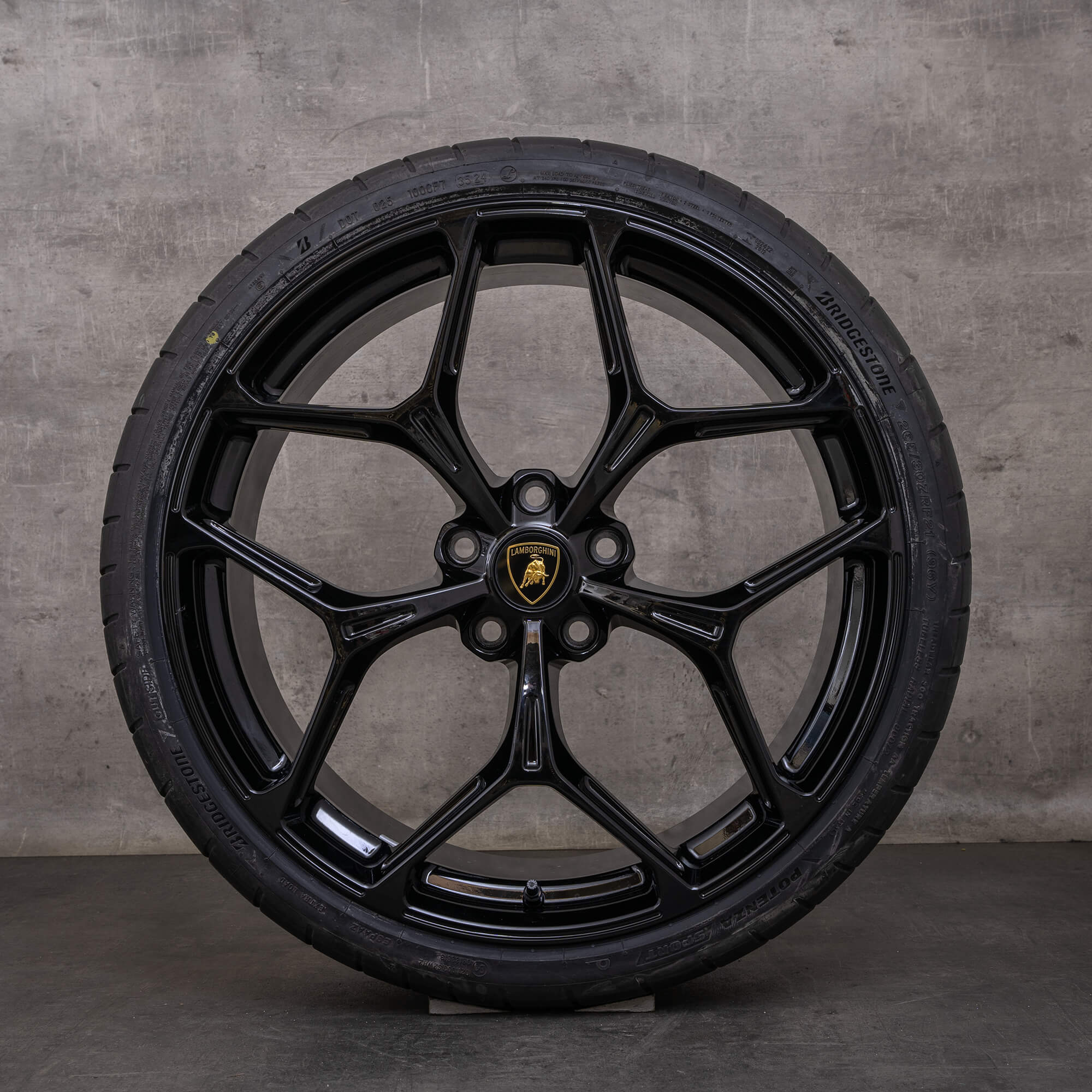 OEM Lamborghini Revuelto rims 21 22 inch summer wheels 47B601017 black ...
