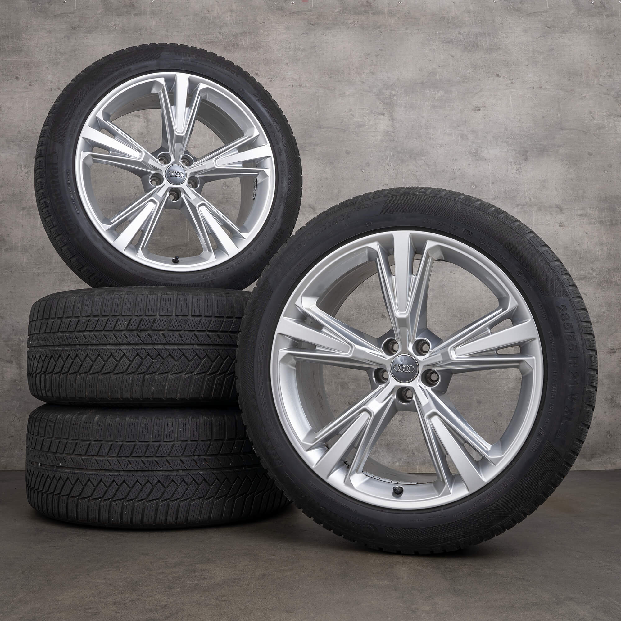 Audi SQ8 Q8 OEM winter wheels tires 21 inch rims silver 4M8601025H