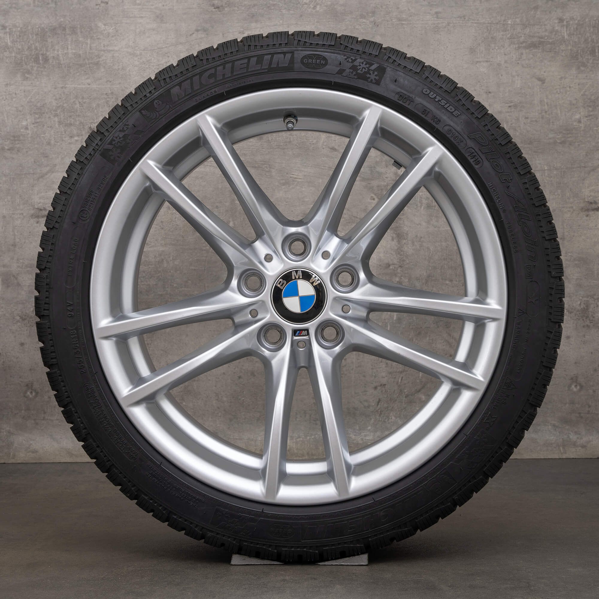 BMW M2 F87 winter wheels 18 inch rims 640 M tires 2284905 2284906