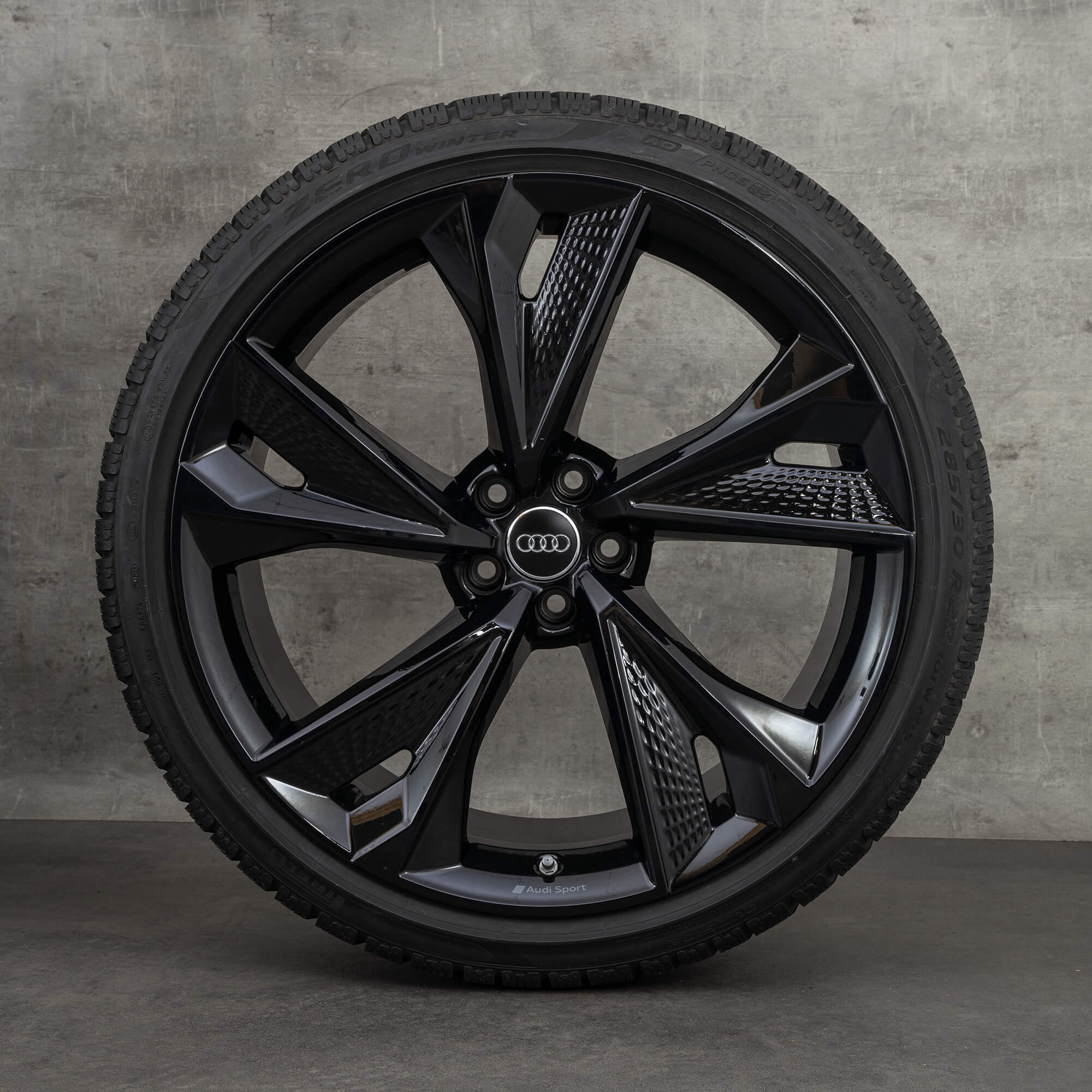 Audi 22 inch velgen RS6 RS7 4K C8 winterbanden wintervelgen 4K0601025BC
