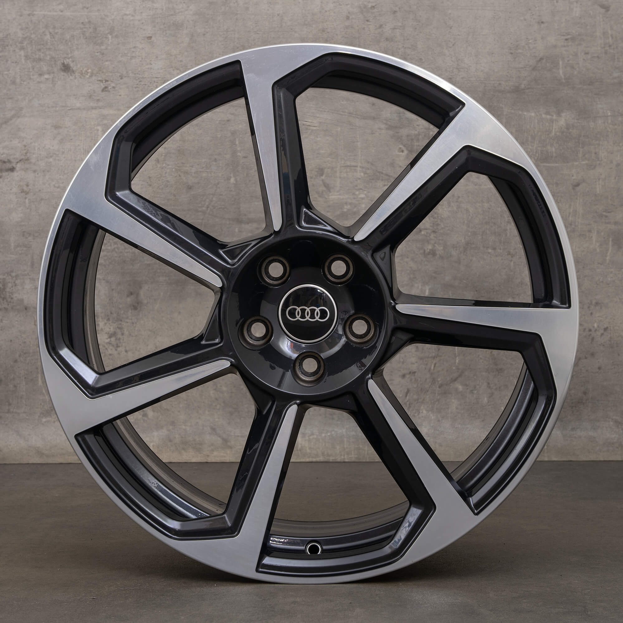 Audi TT RS 8S FV 20 inch rims 8S0601025AF anthracite black gloss turned ...