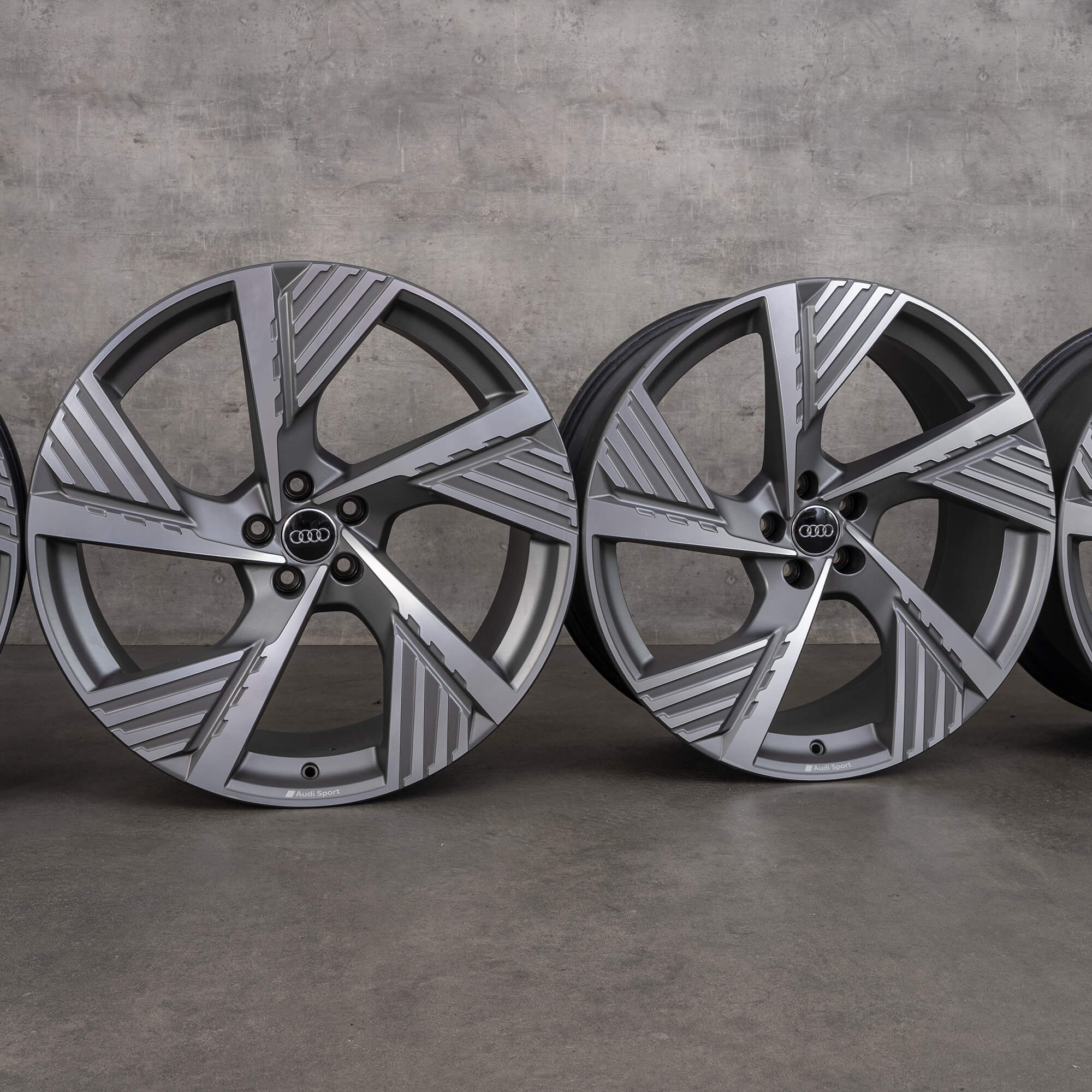 Audi Q8 e-tron GE 22 inch rims 4KE601025B alloy 9 x ET 36