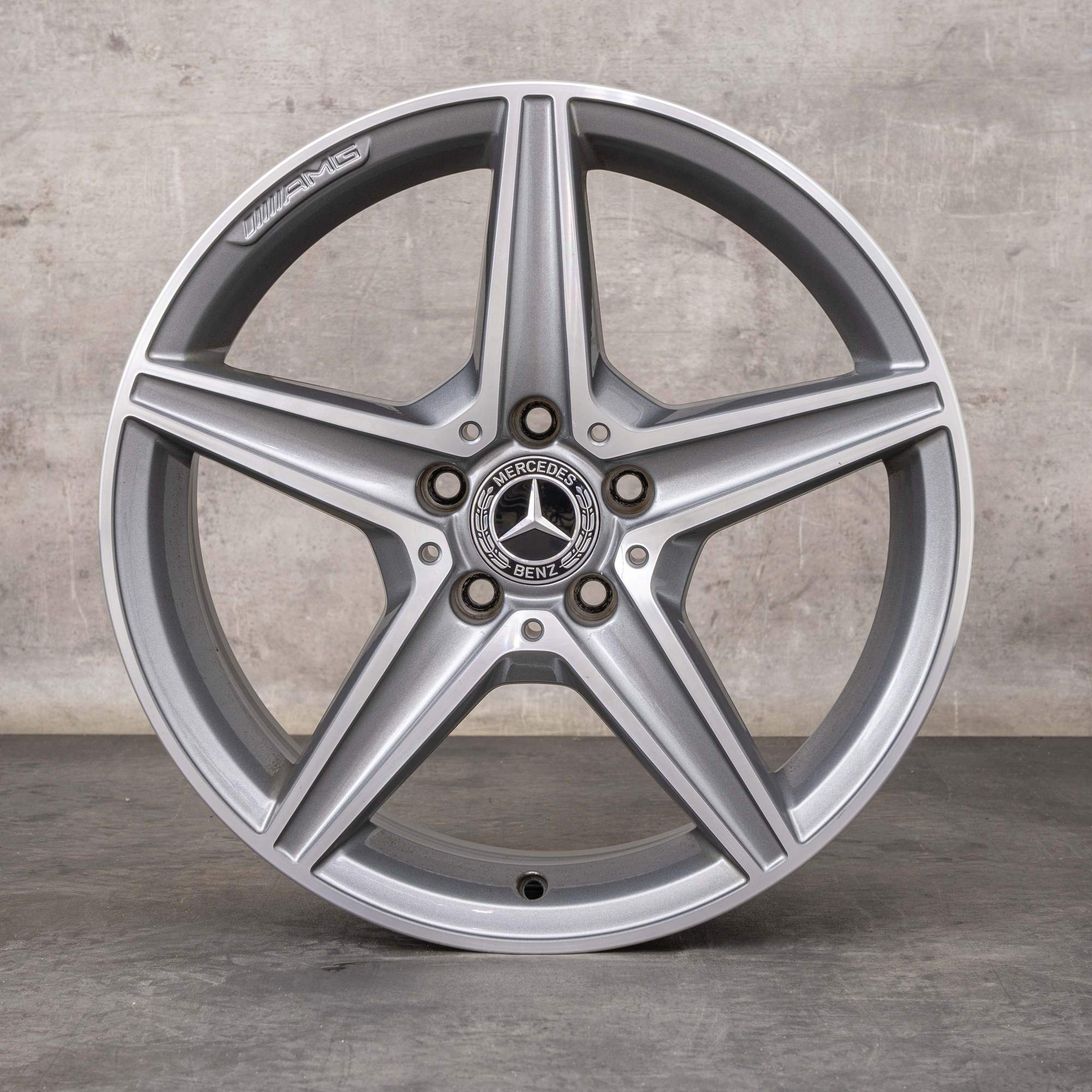 Originali Mercedes Benz Classe C AMG cerchi 18 pollici W205 S205 C205 ...