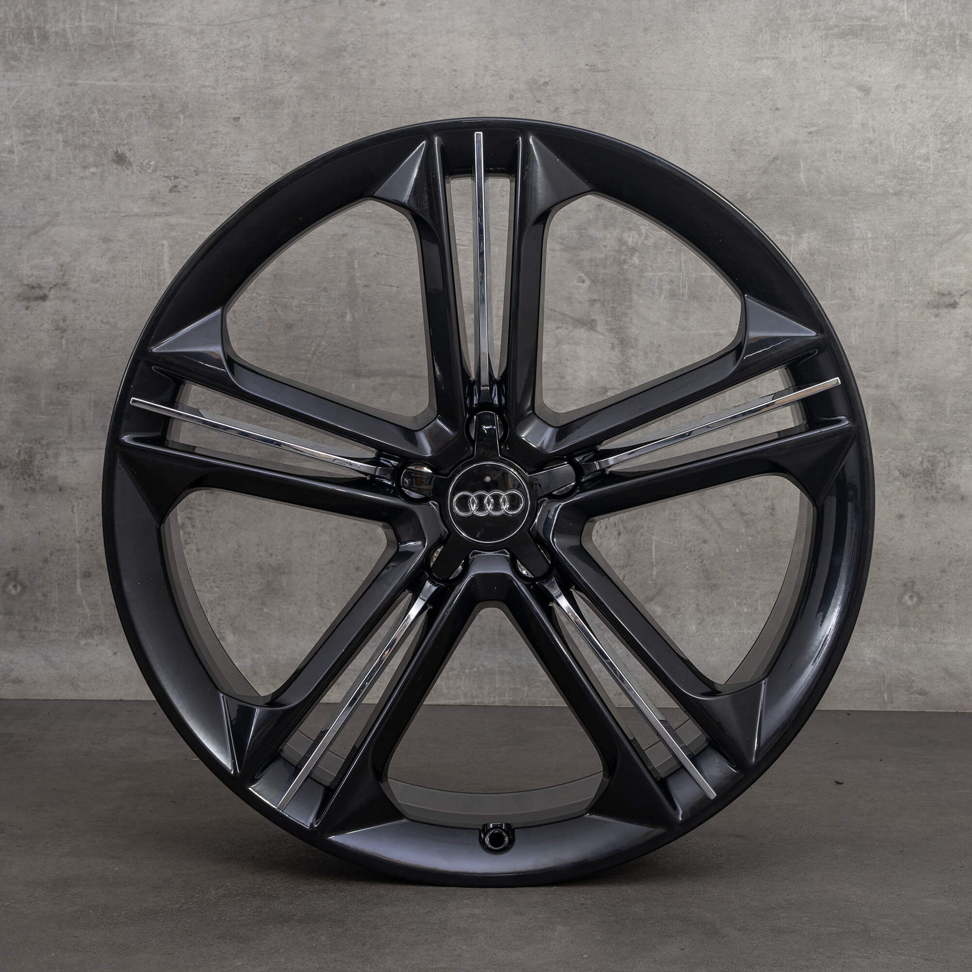 OEM Audi 21 inch snow tire packages A8 S8 4H Rims 4H0601025P Trias ...
