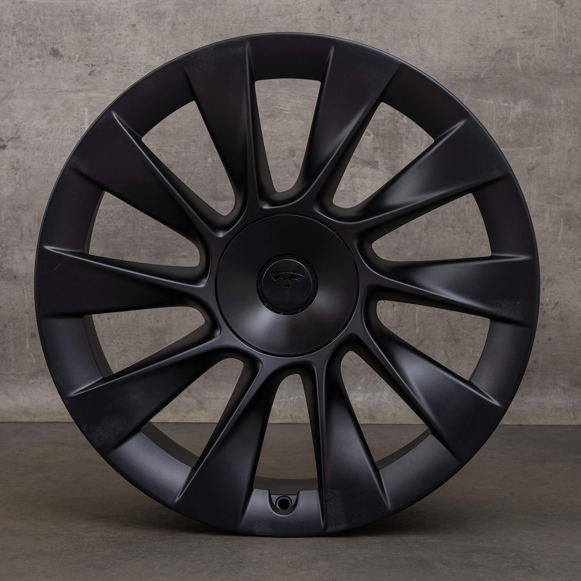 Tesla Model Y 20 inch rims 1188223-00-B aluminum black Induction