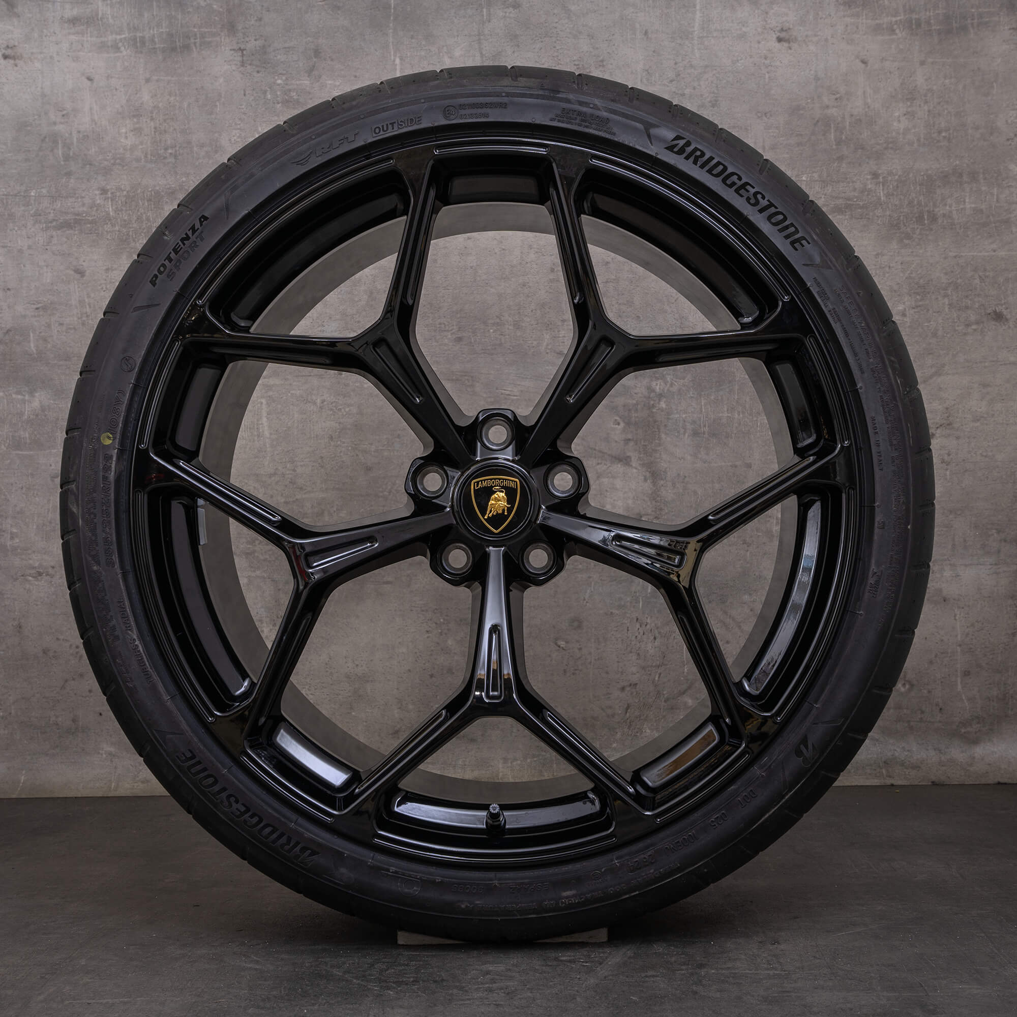 OEM Lamborghini Revuelto rims 21 22 inch summer wheels 47B601017 black ...