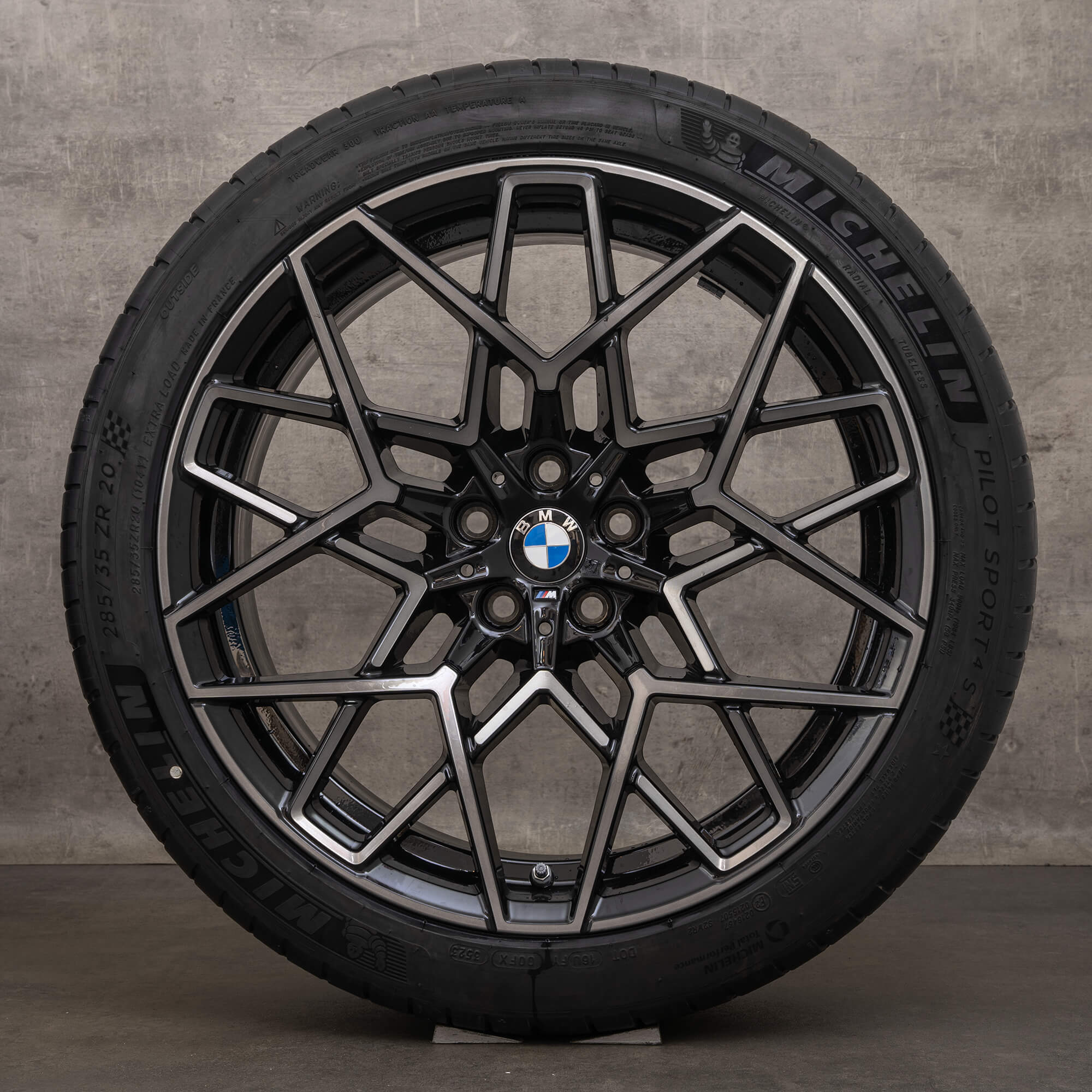 BMW M8 F91 F92 F93 summer wheels 20 inch rims 813 M tires 8089568 8089569