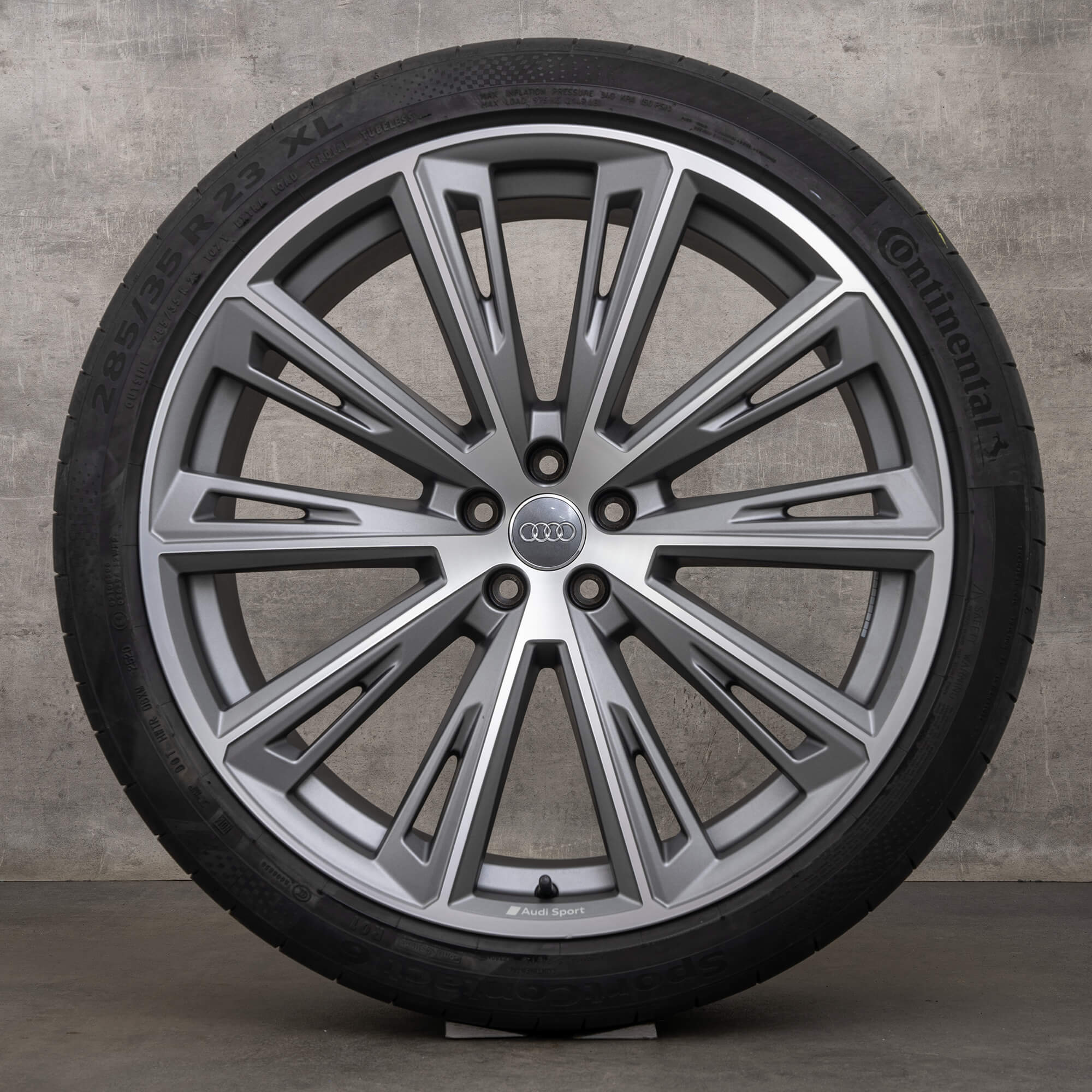 Audi Q8 SQ8 4M8 summer wheels 23 inch rims tires 4M8601025R