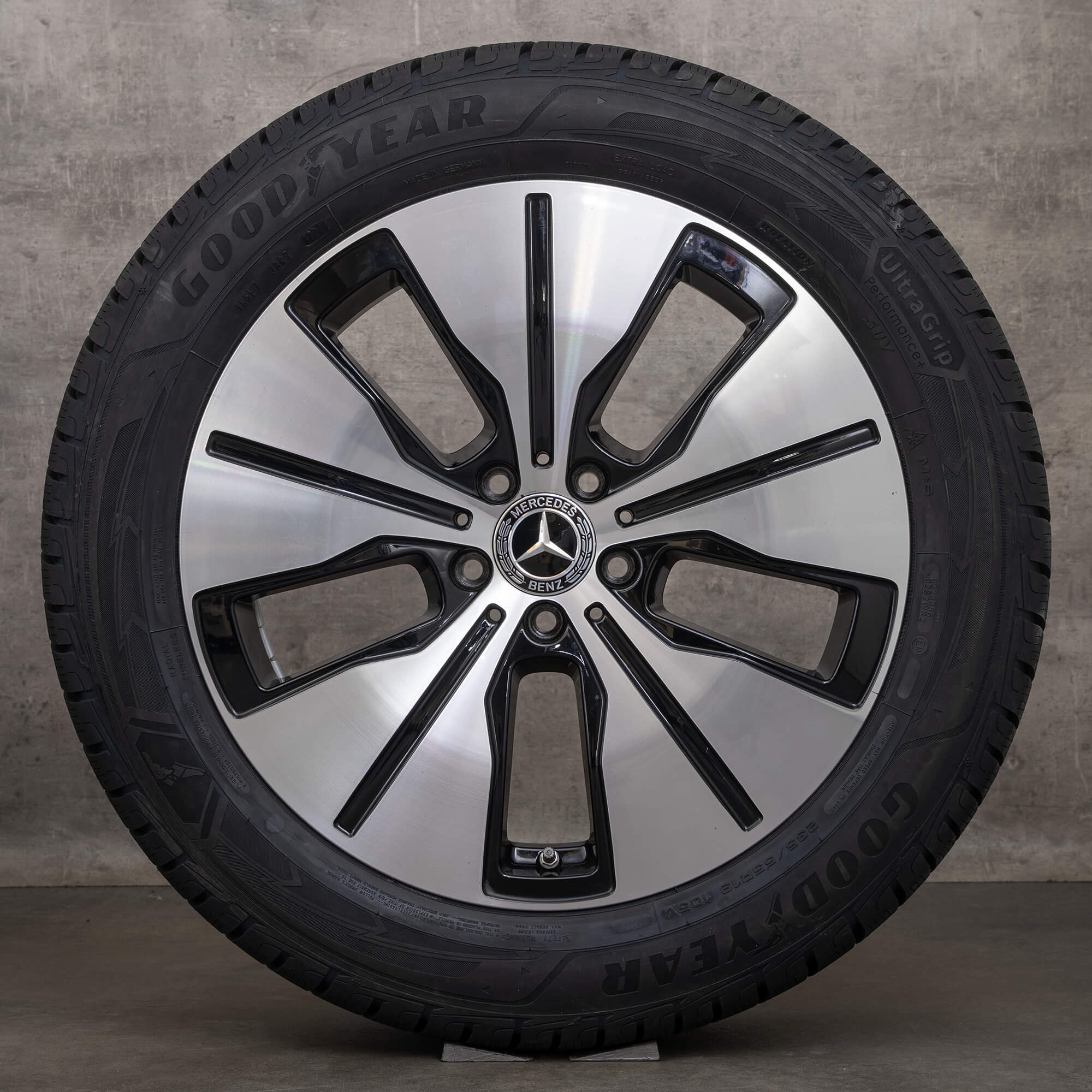 Original Mercedes Benz EQC N293 19 inch winter wheels rims tires black