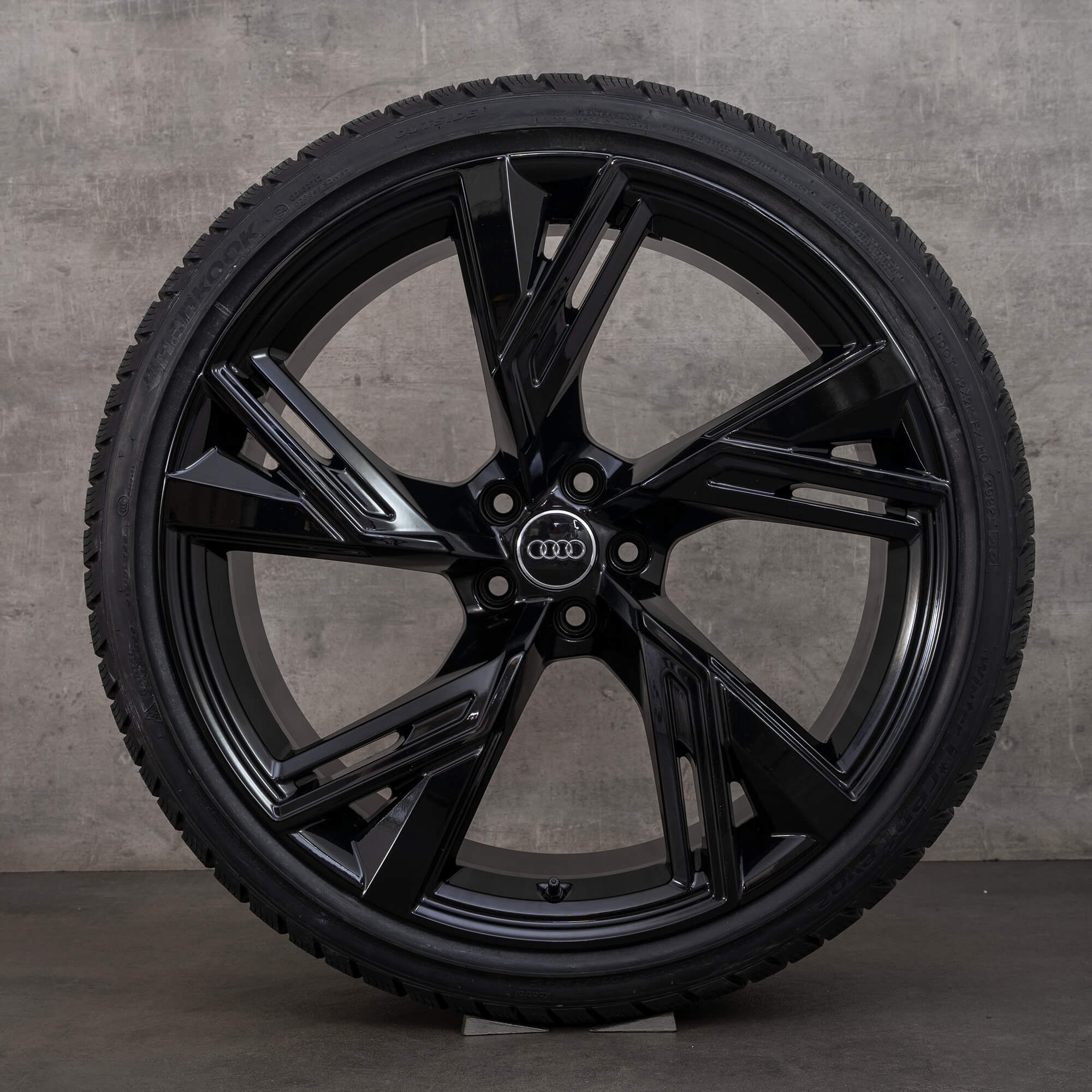 Audi RS6 4K C8 winterbanden wintervelgen 22 inch velgen 4K0601025T