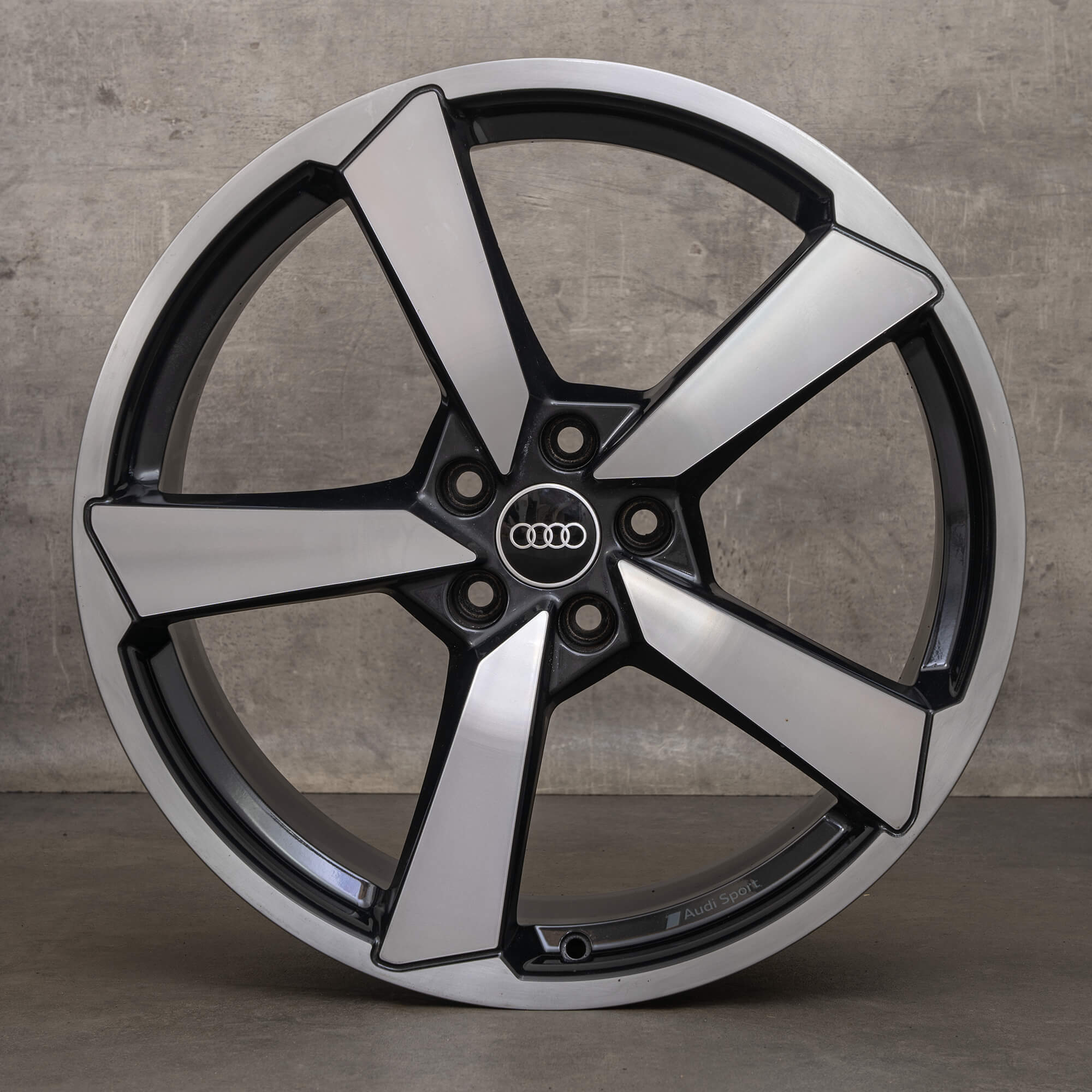Original Audi TT RS 8J 8S FV 20 inch rims 8S0601025AM black cutter