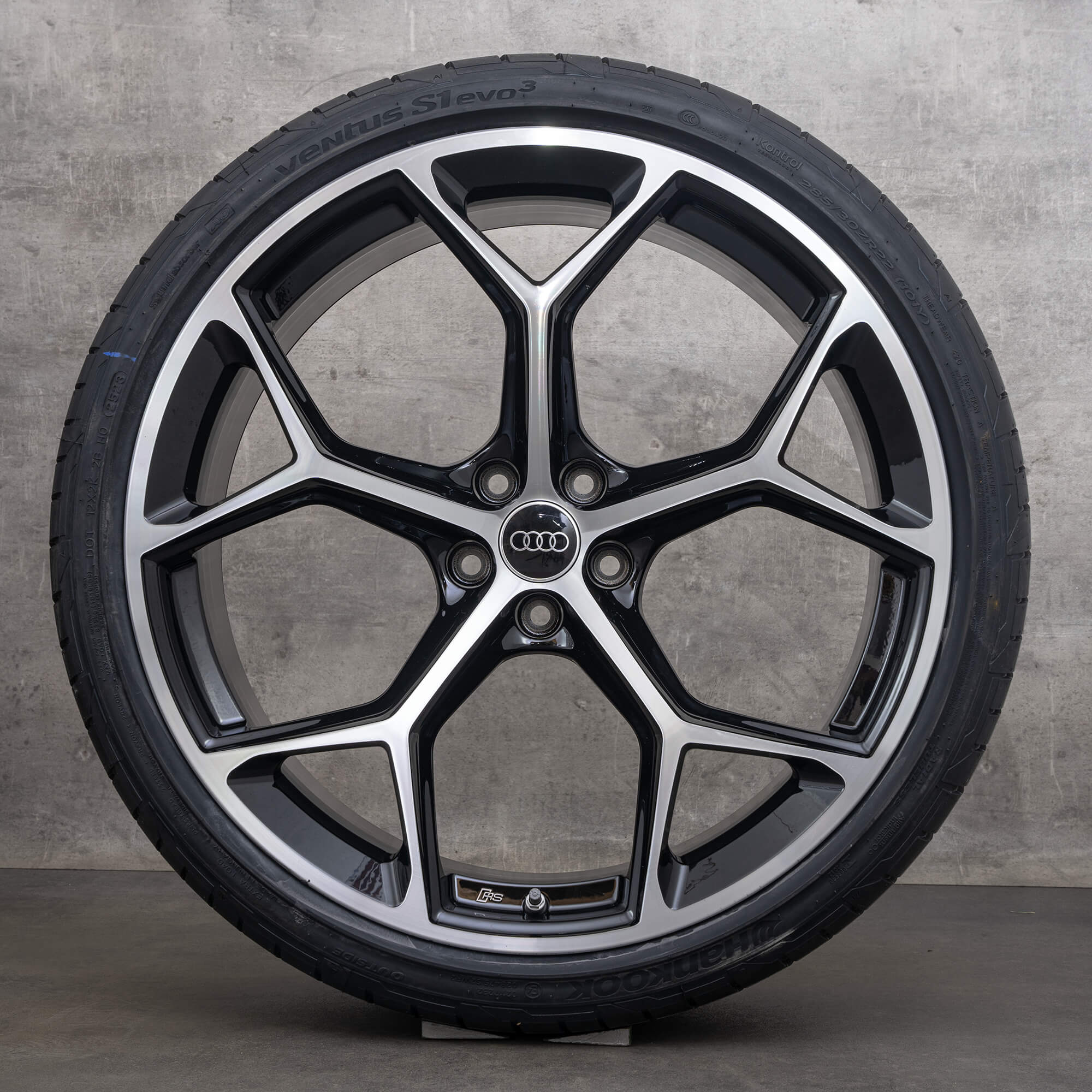 Audi RS6 & 7 4K C8 summer wheels 22 inch rims tires 4K0601025BM