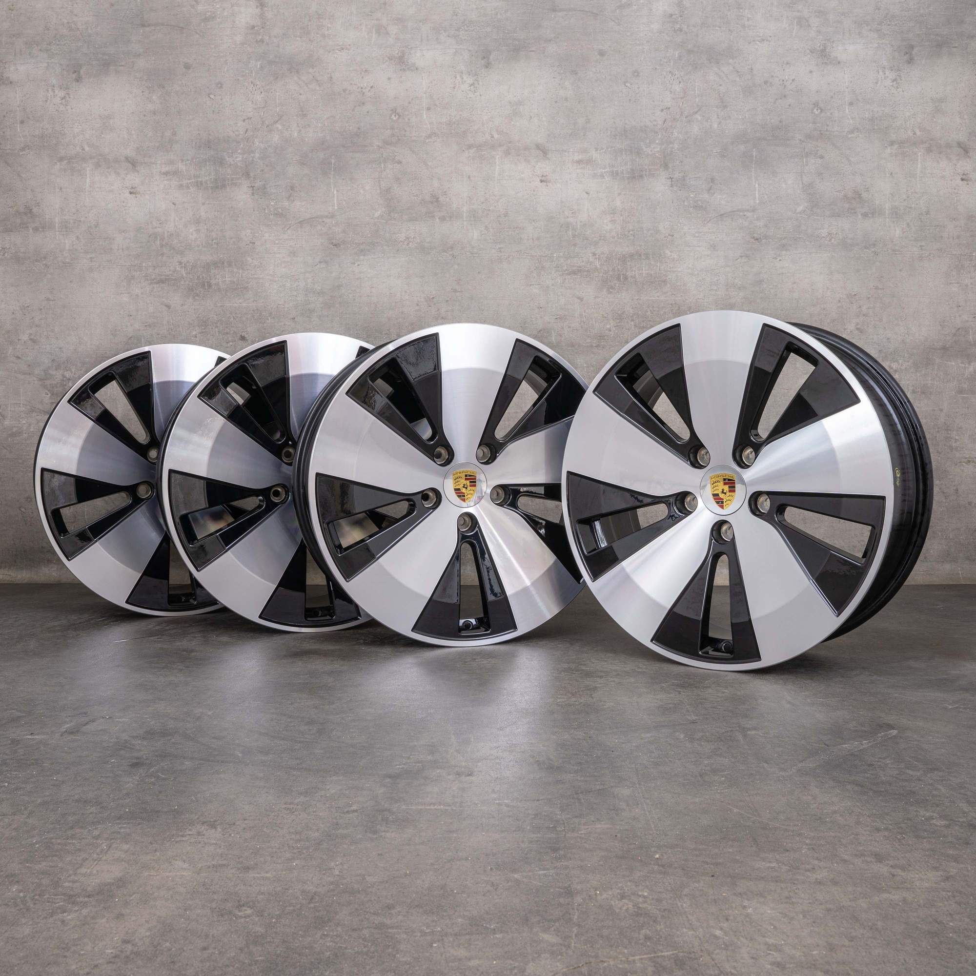 OEM Porsche Macan Electric Rims 20 inch 95C601025B 95C601025C black ...