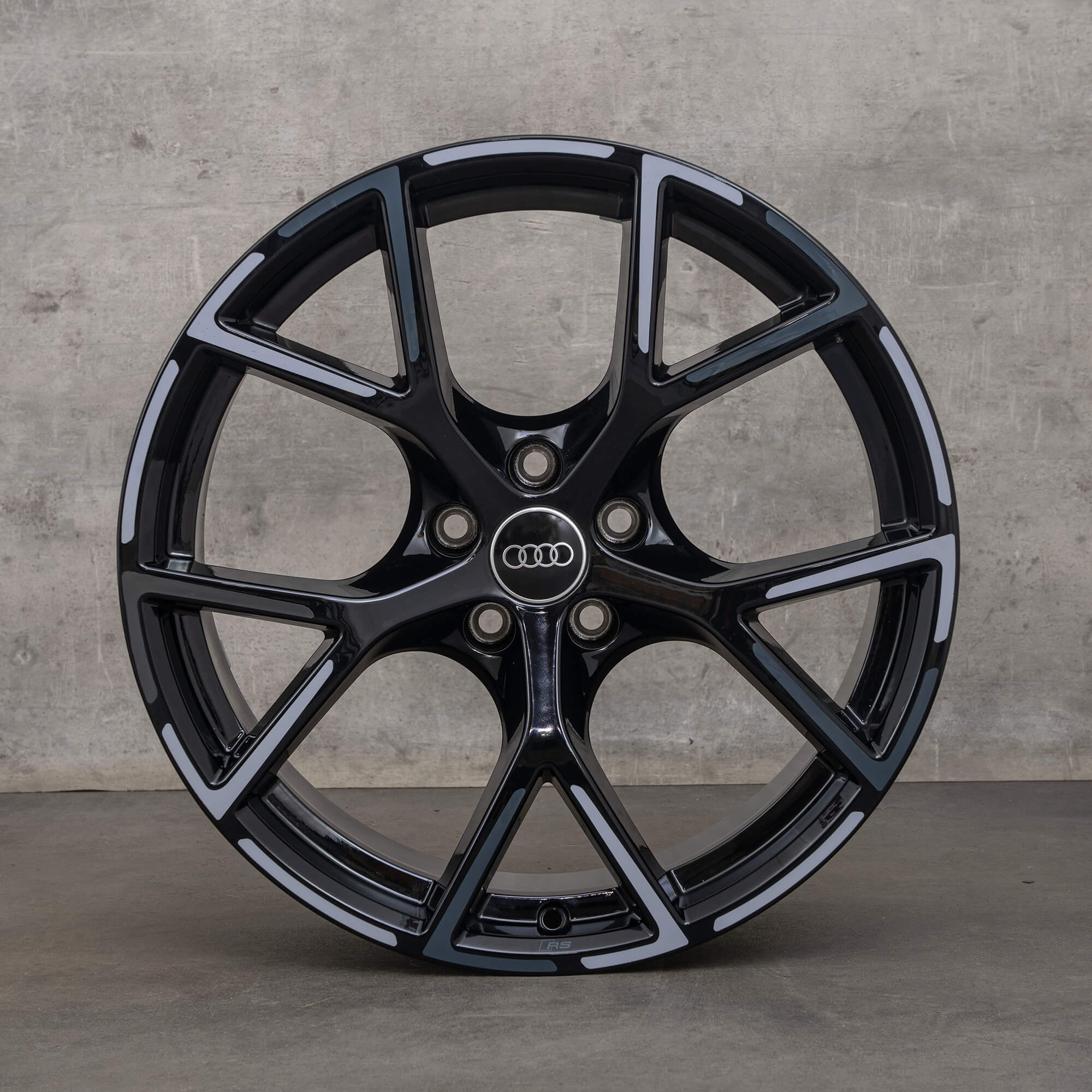Audi RS3 8Y 19 inch rims 8Y0601025BR 8Y0601025BQ