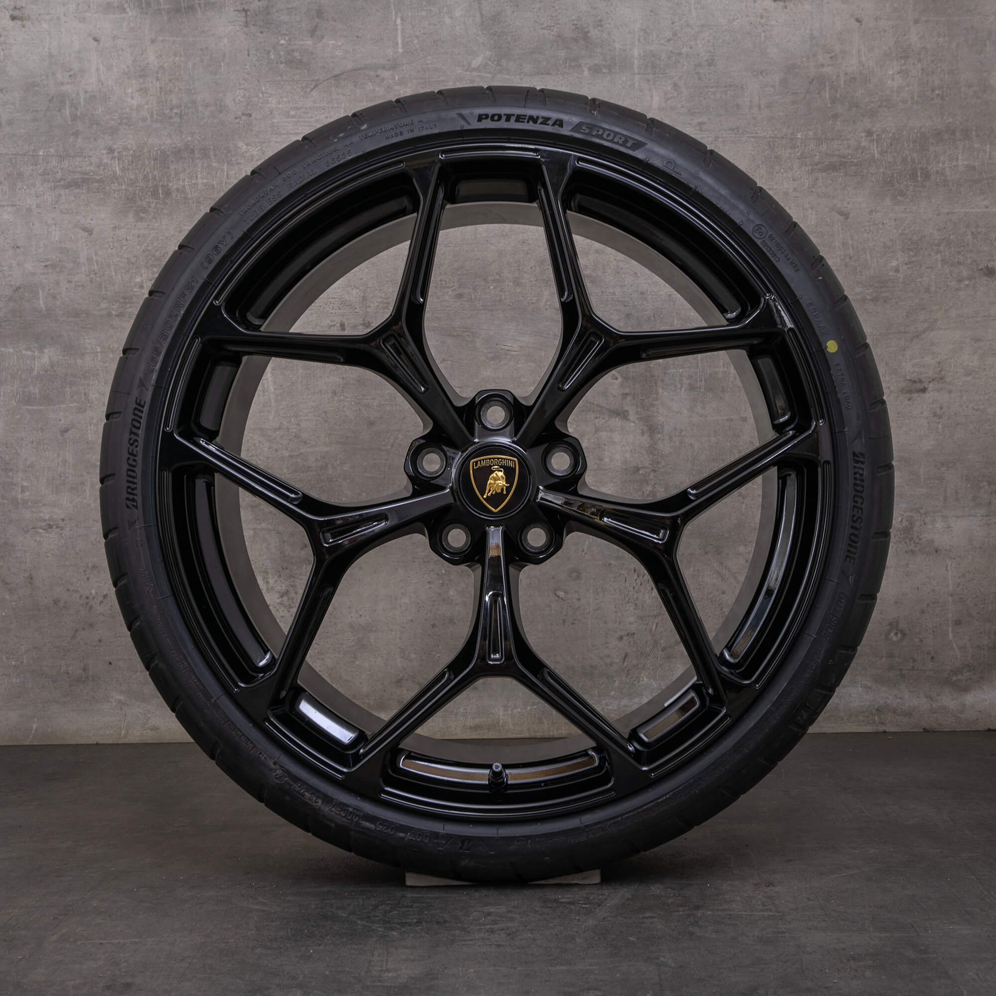 OEM Lamborghini Revuelto rims 21 22 inch summer wheels 47B601017 black ...