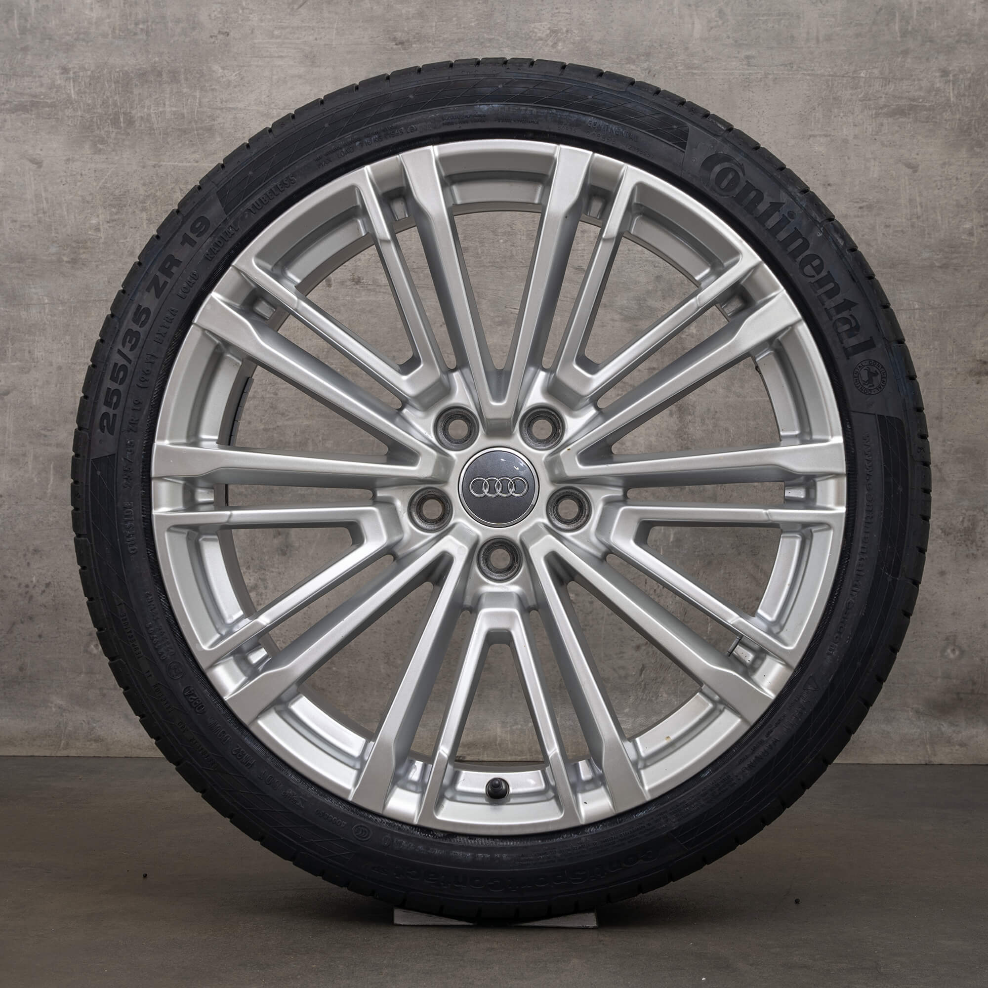 Original Audi A5 S5 Felgen 19 Zoll F5 8W B9 Sommerreifen 8W0601025CC ...