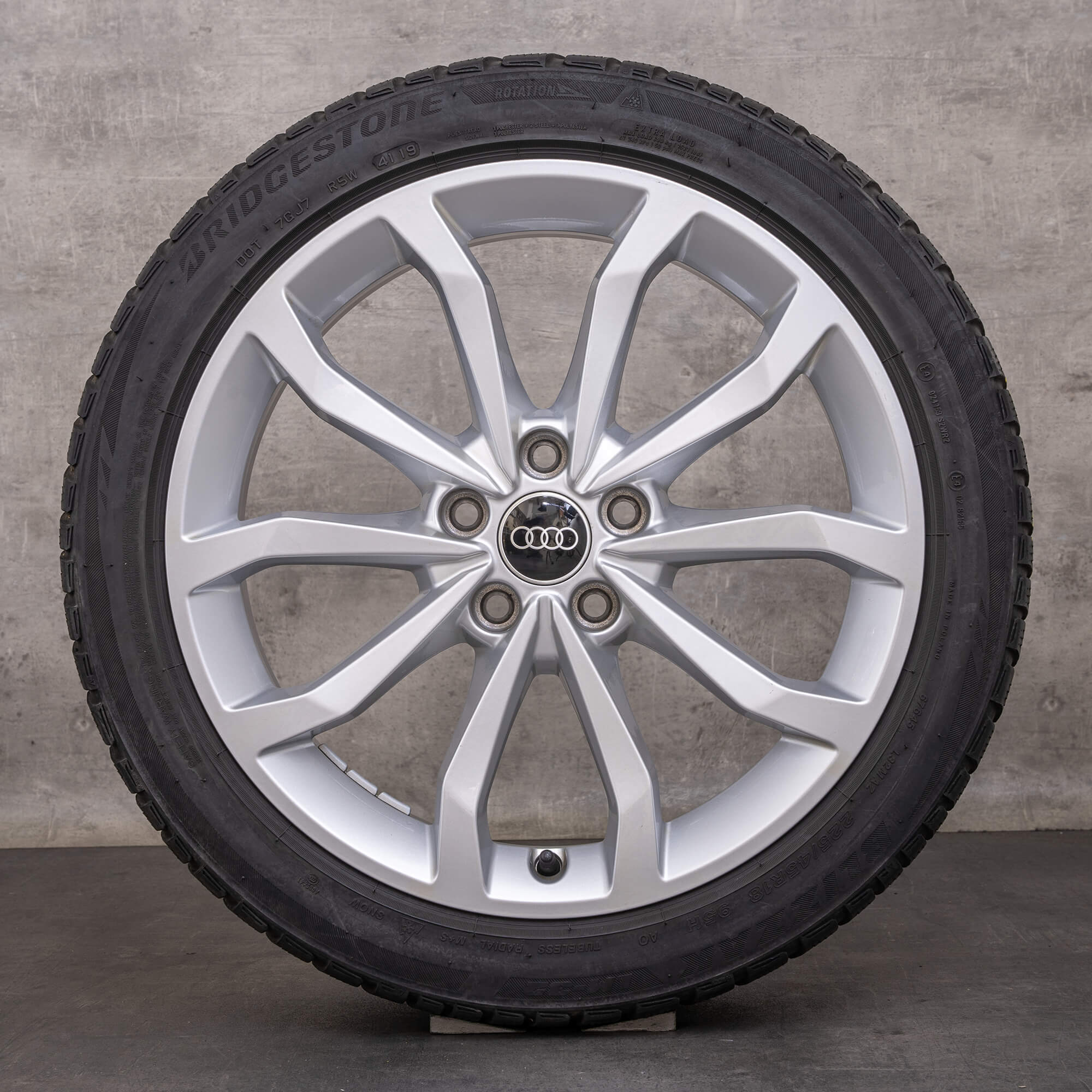OEM Audi A4 S4 snow tire packages 18 inch B9 8W rims 8W0601025ED silver ...