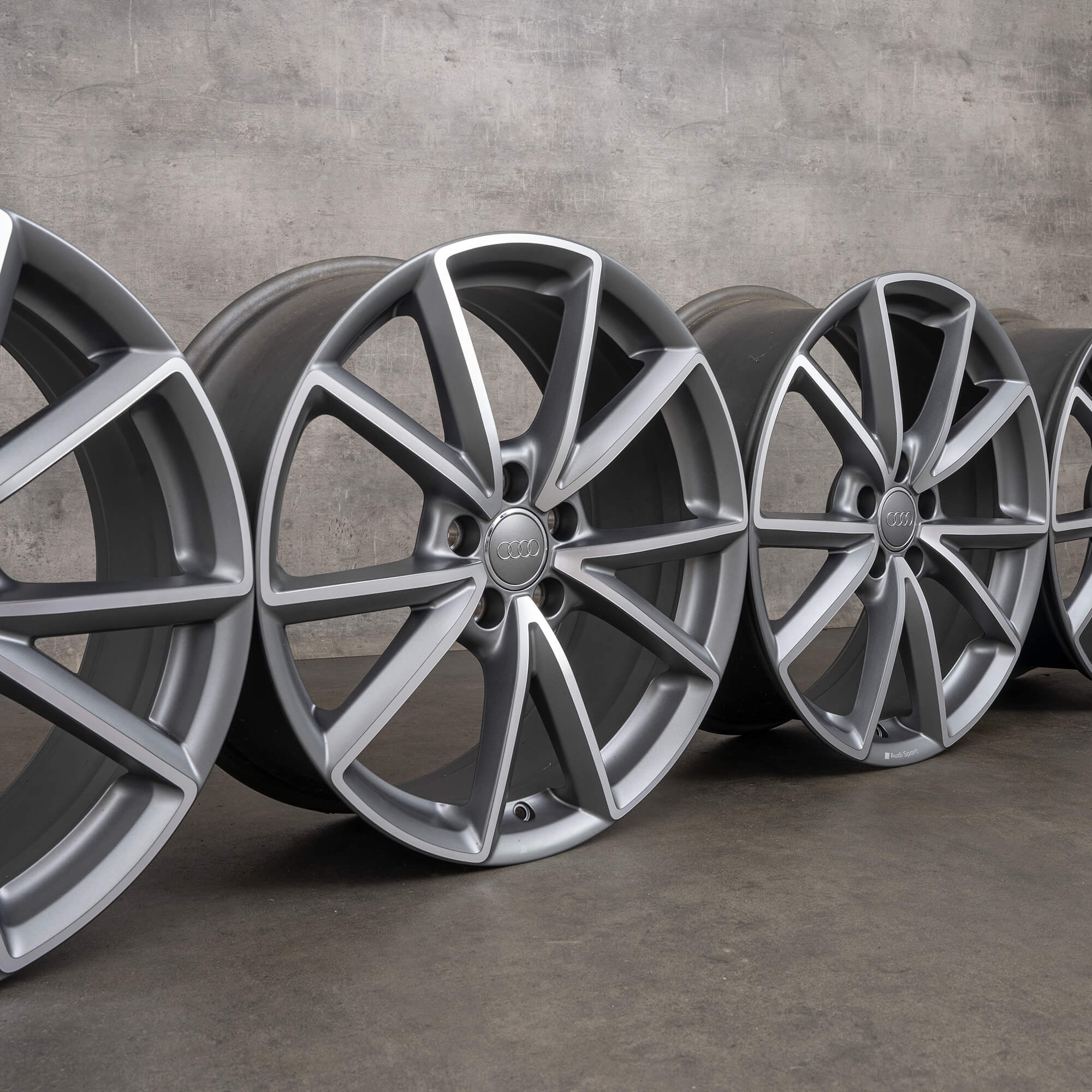 Audi A3 S3 8V 19 inch velgen 8V0601025AT NIEUW