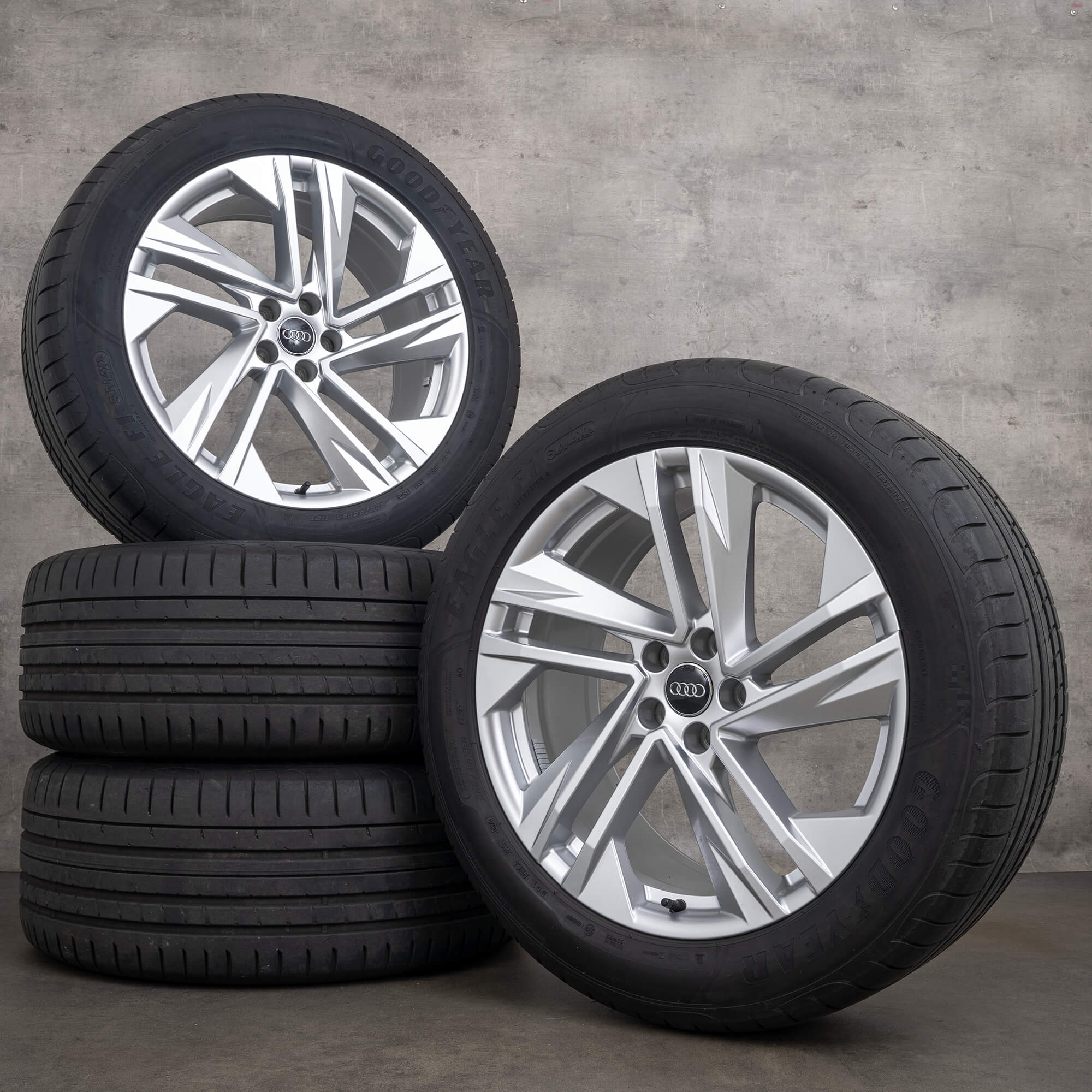 OEM Audi Q7 rims 20 inch 4M summer tires 4M0601025BQ turbines silver wheels