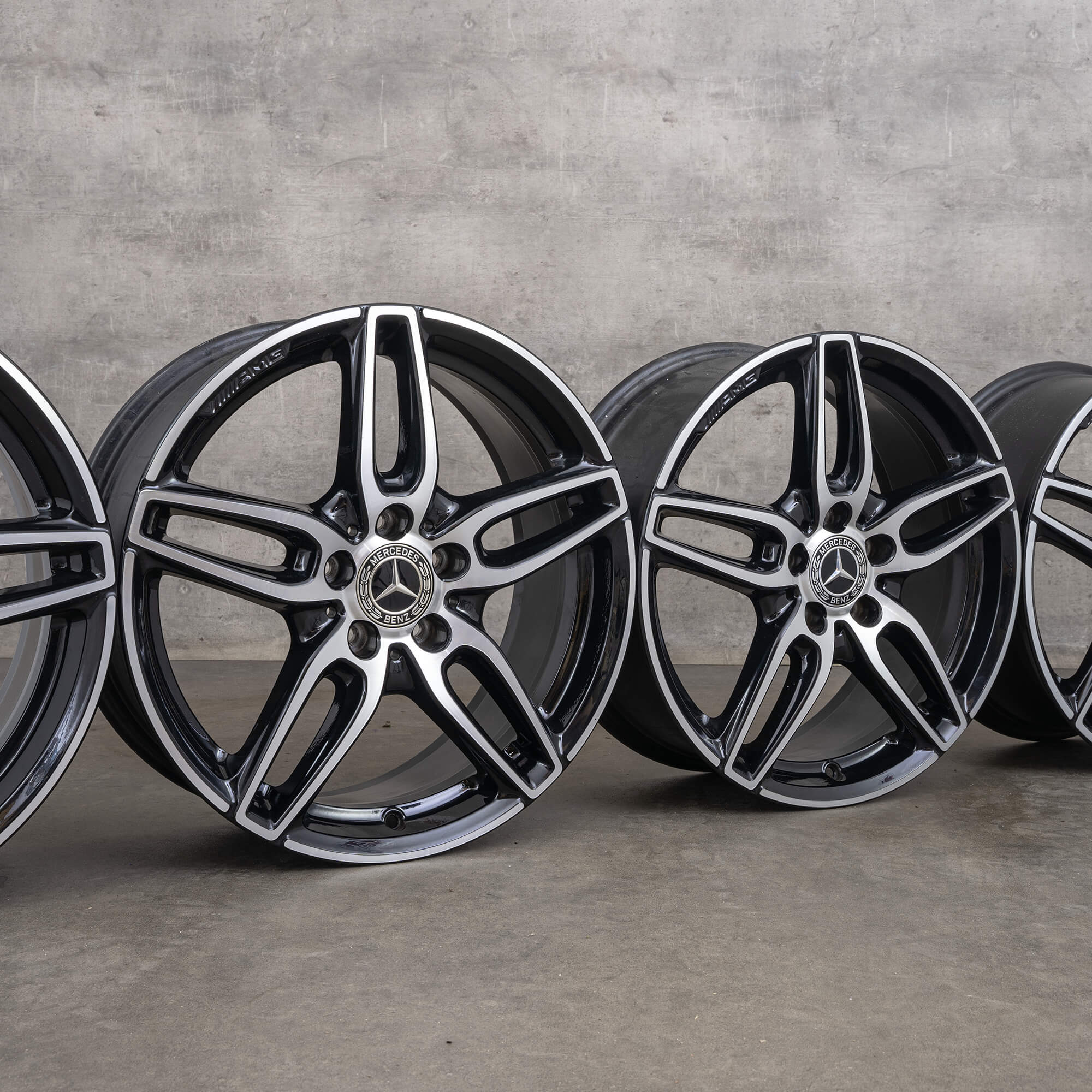 AMG Mercedes Benz A B CLA Klasse W176 W246 C117 18 Zoll Felgen A1764010700