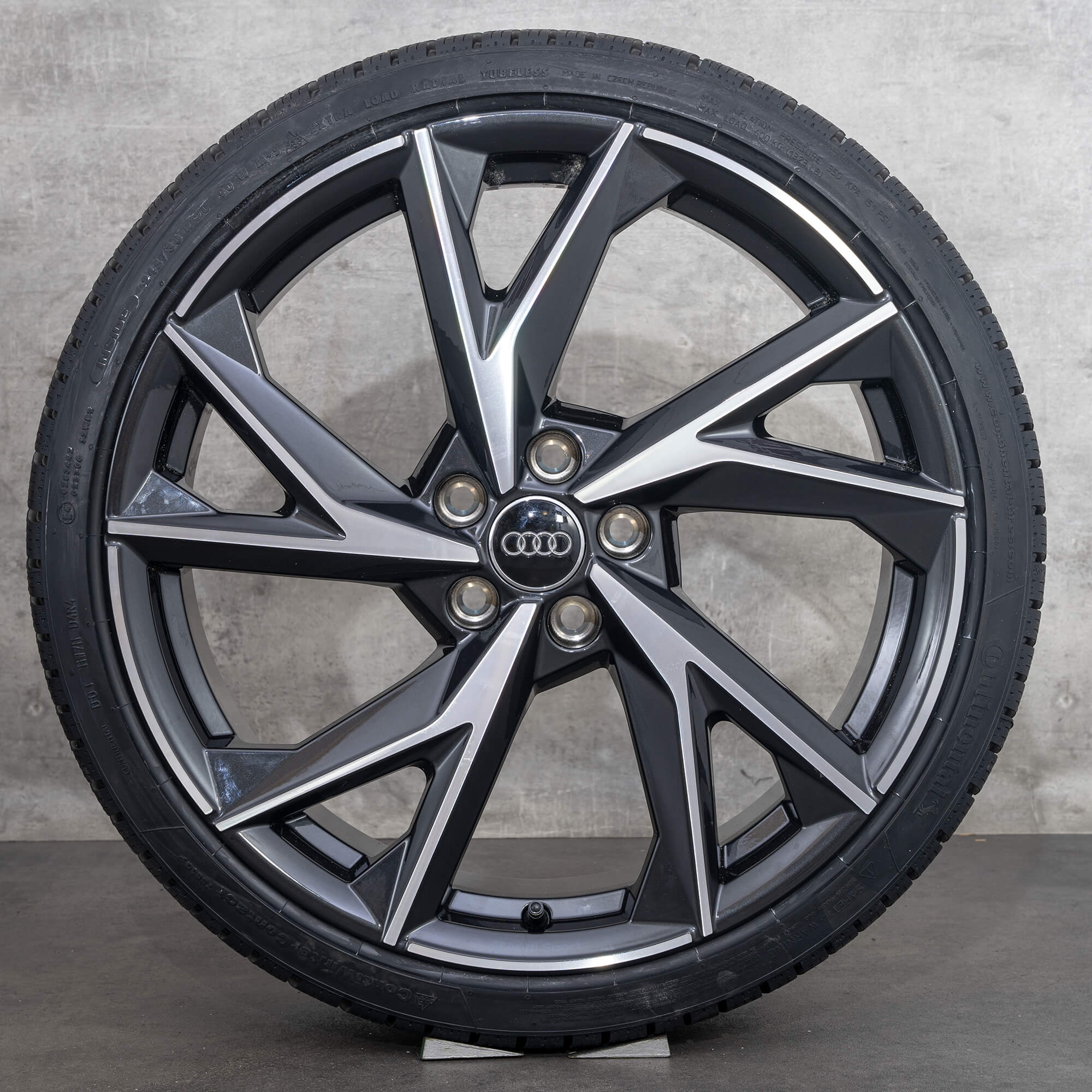 Audi 20 inch rims R8 4S alloy winter tires OEM wheels