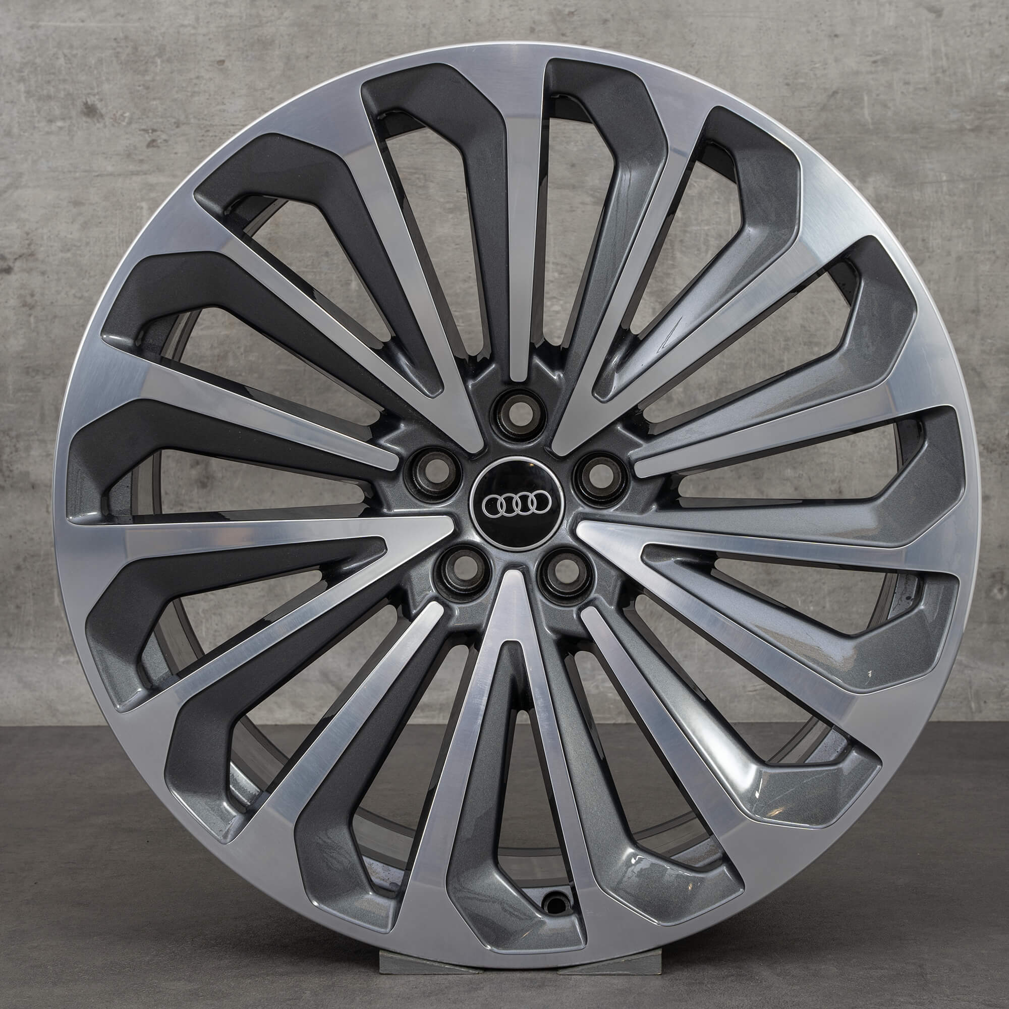 Original Audi Q8 e-tron Felgen 21 Zoll GE 4KE601025G titan glanzgedreht