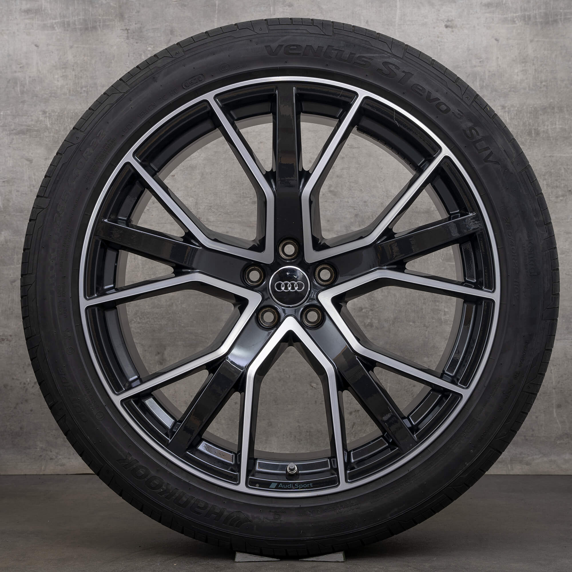 Audi Q8 SQ8 4M8 Sommerräder 22 Zoll Felgen Sommerreifen 4M8601025Q