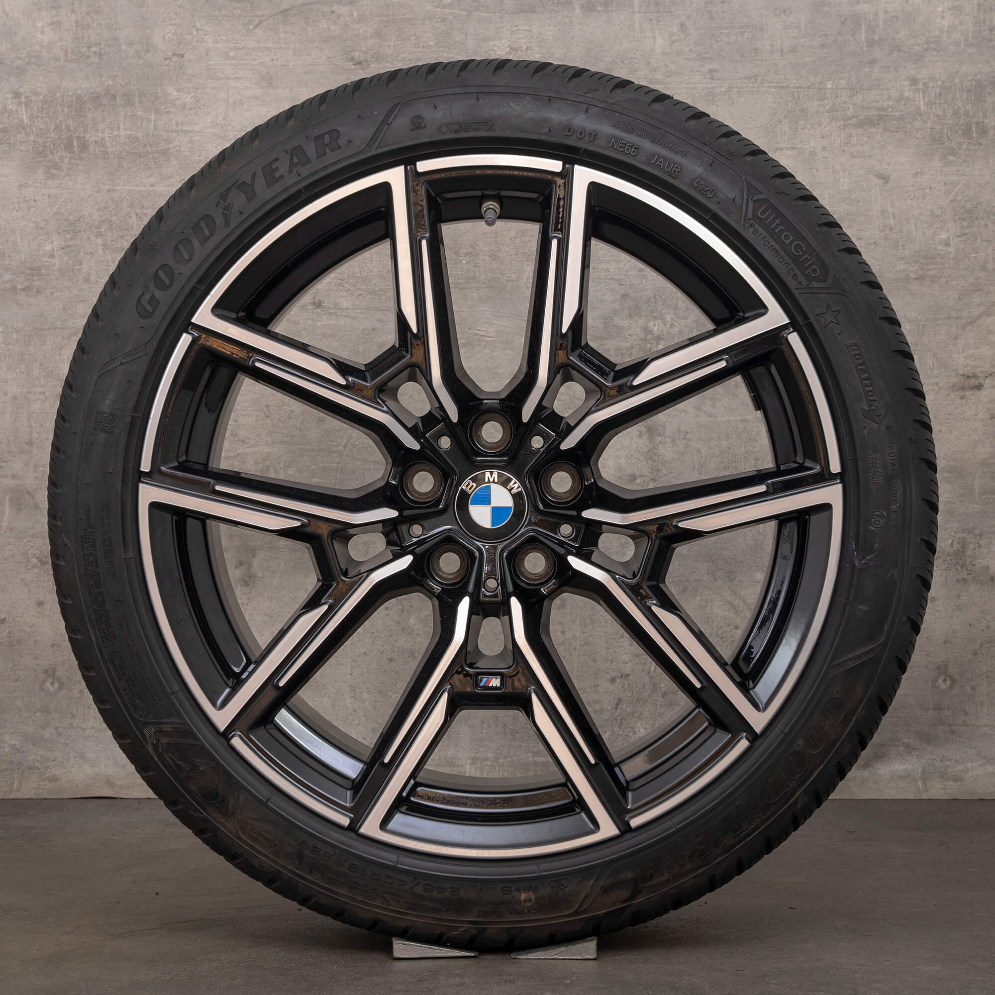 BMW i4 & 4 Series Gran Coupé G26 winter wheels tires 19 inch rims 859 M
