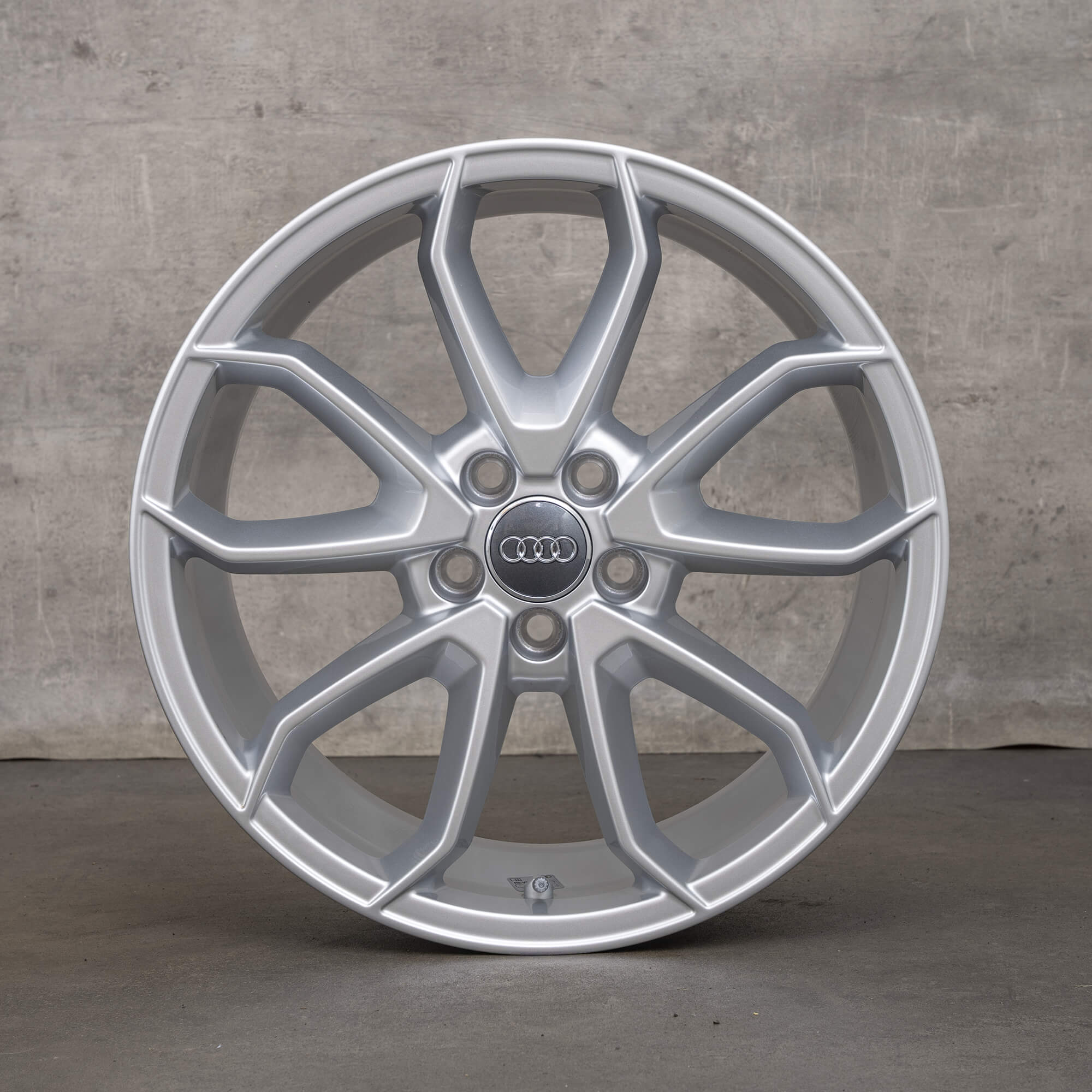 Audi A1 GB Carabus 17 inch rims silver 82A071497A NEW