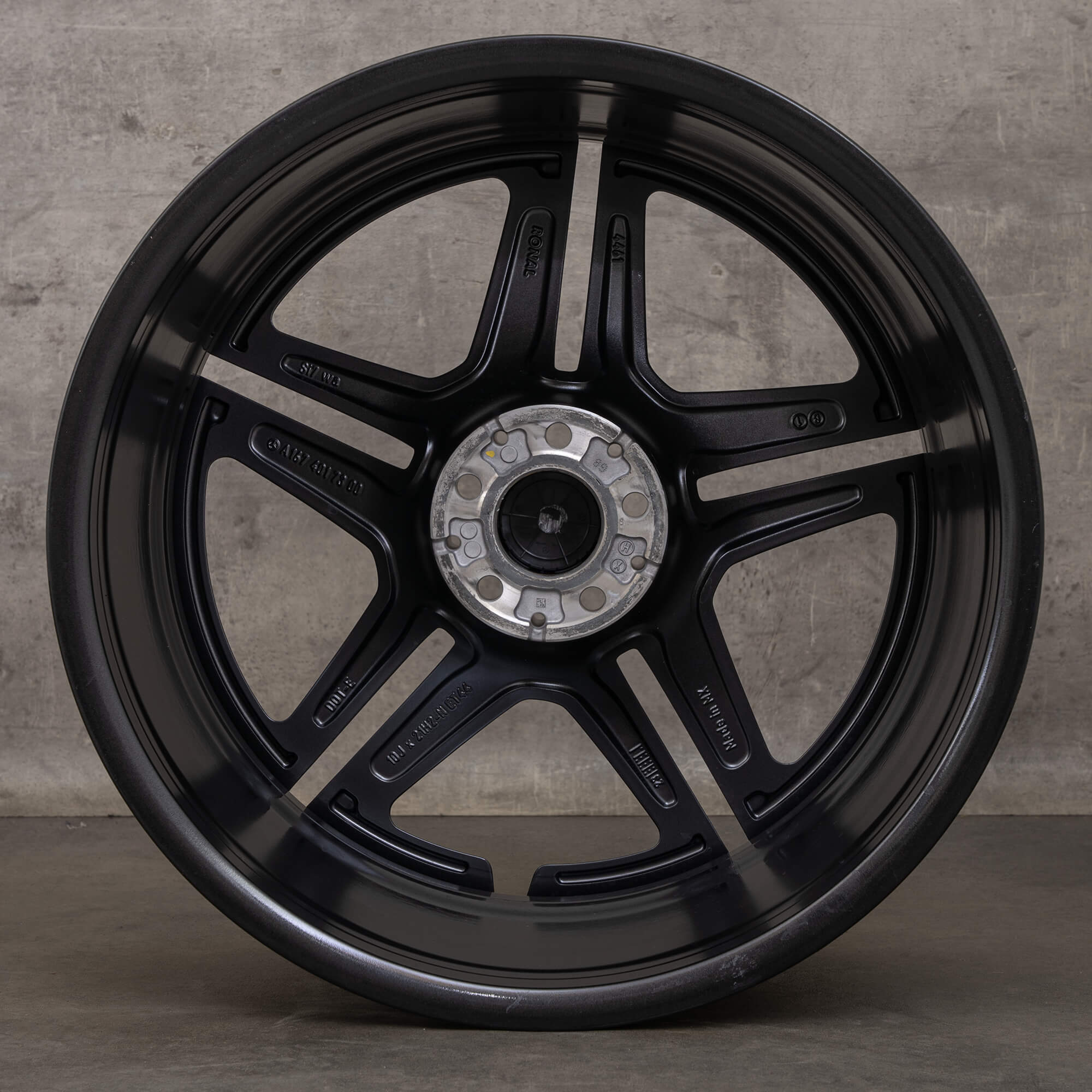 Original AMG Mercedes Benz GLS X167 21 inch rim A1674017300 himalaya grey