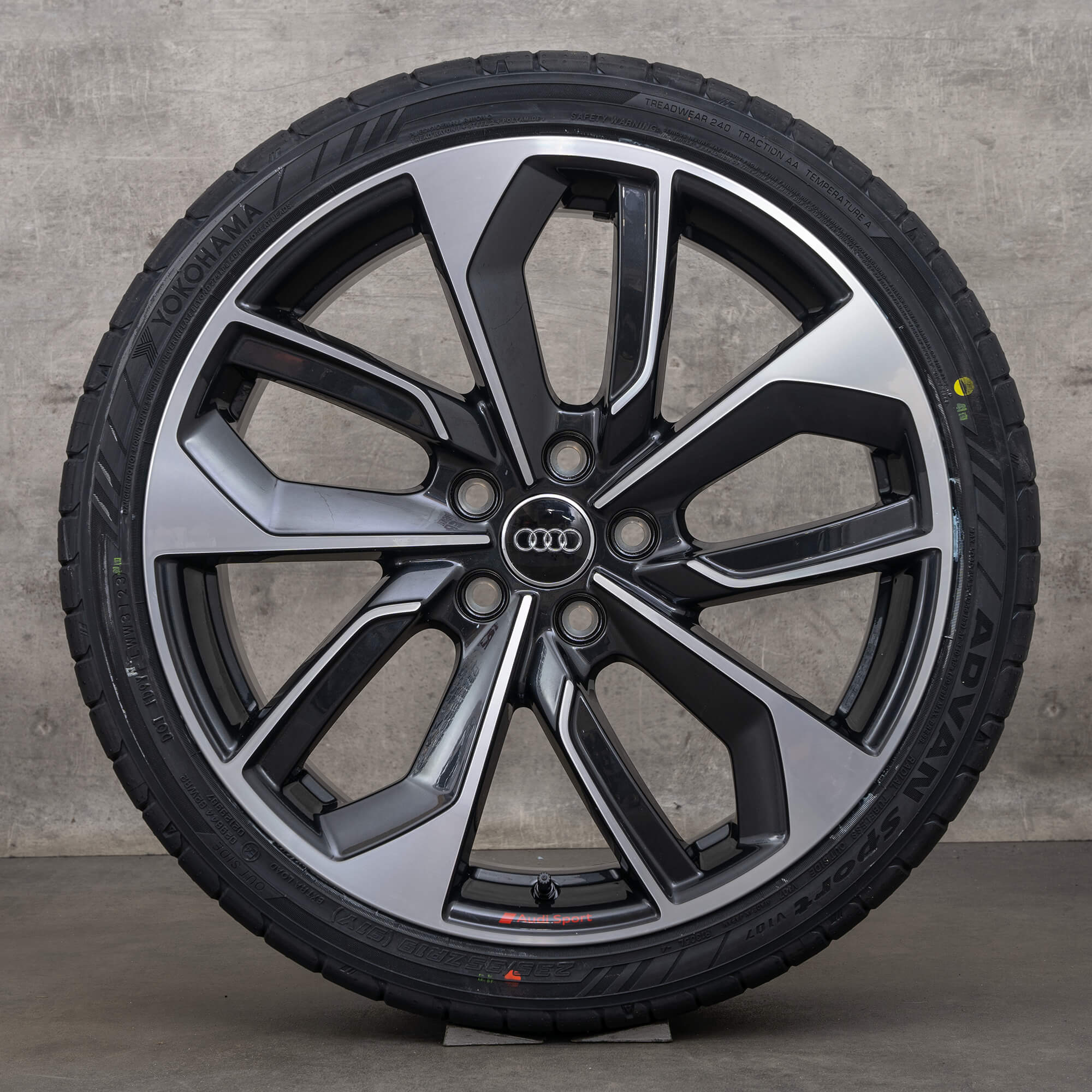 Audi A3 S3 8Y summer wheels 19 inch rims tires 8Y0601025S
