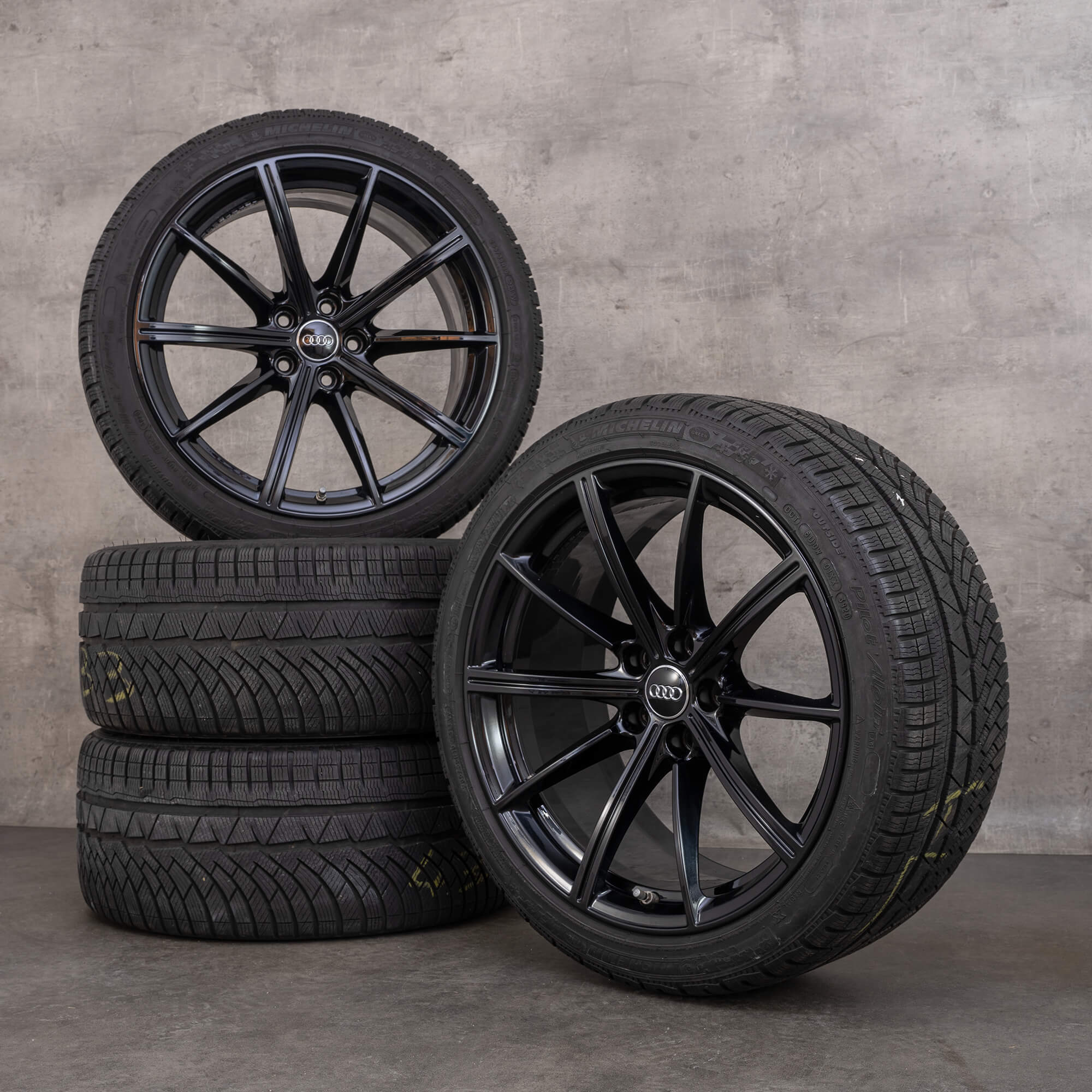 Audi 19 inch RS4 RS5 8W B9 OEM winter wheels tires 8W0601025CH