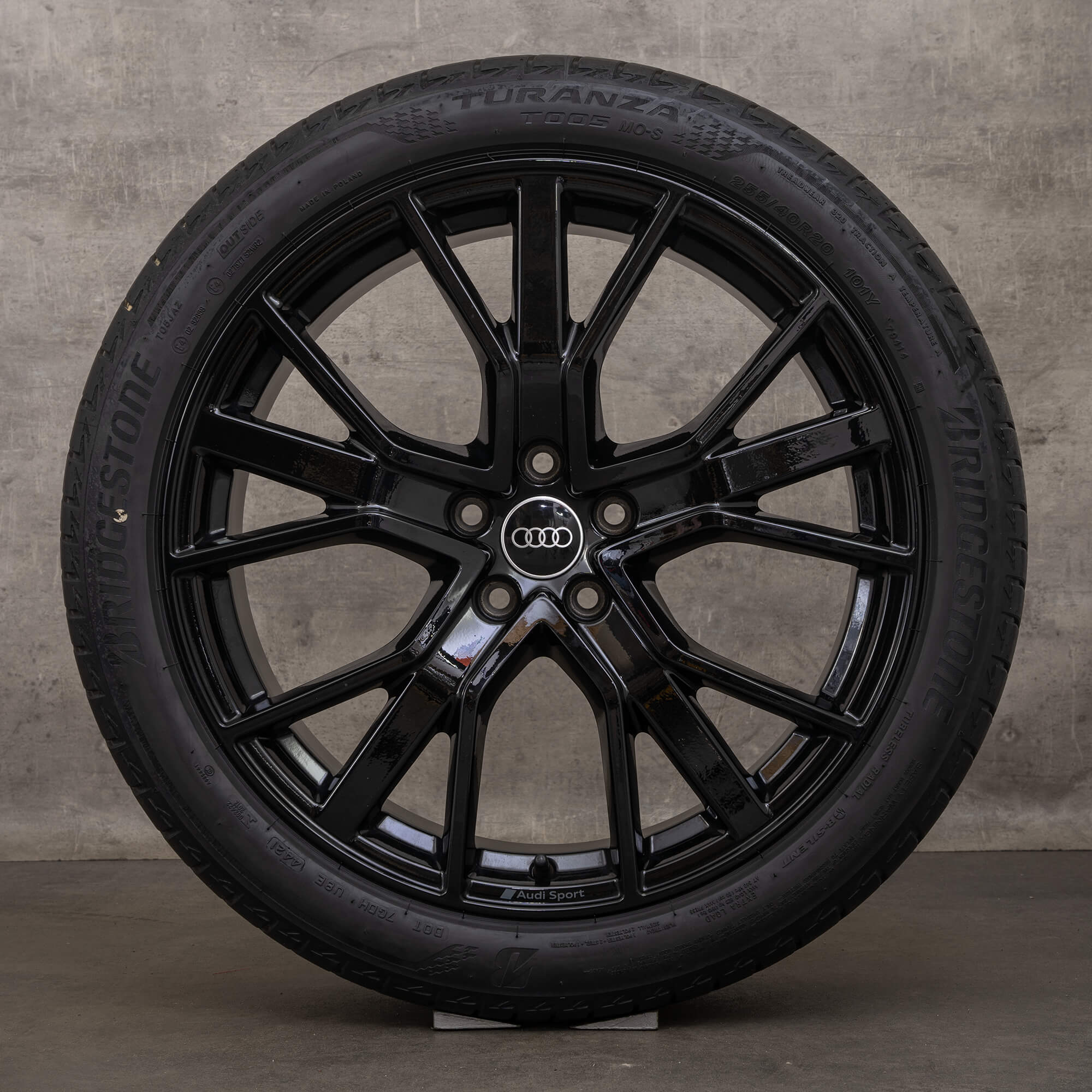 Original Audi Q3 RS F3 20 inch summer tires 83A601025T rims black