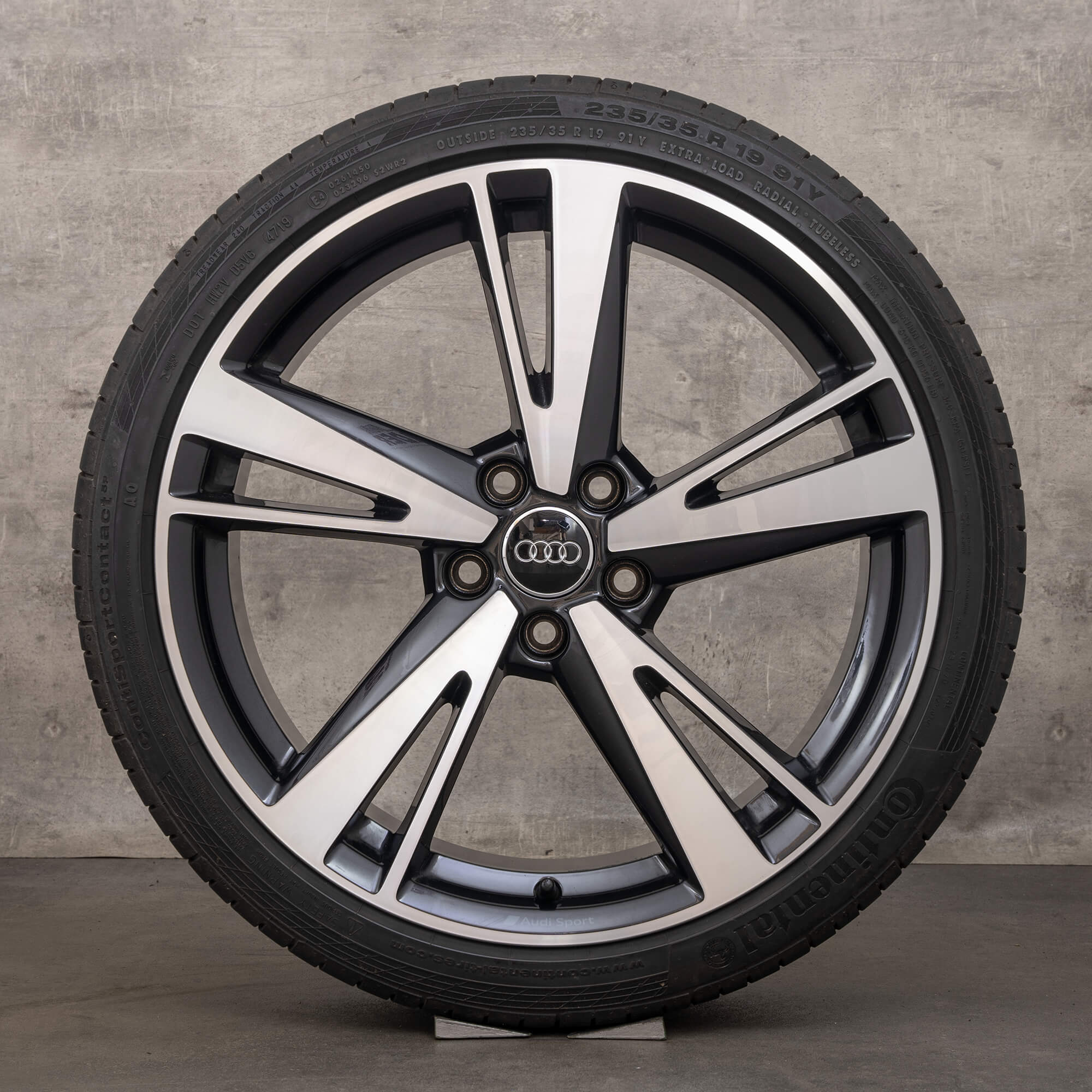 Audi RS3 8V sedan summer wheels 19 inch rims Blade tires