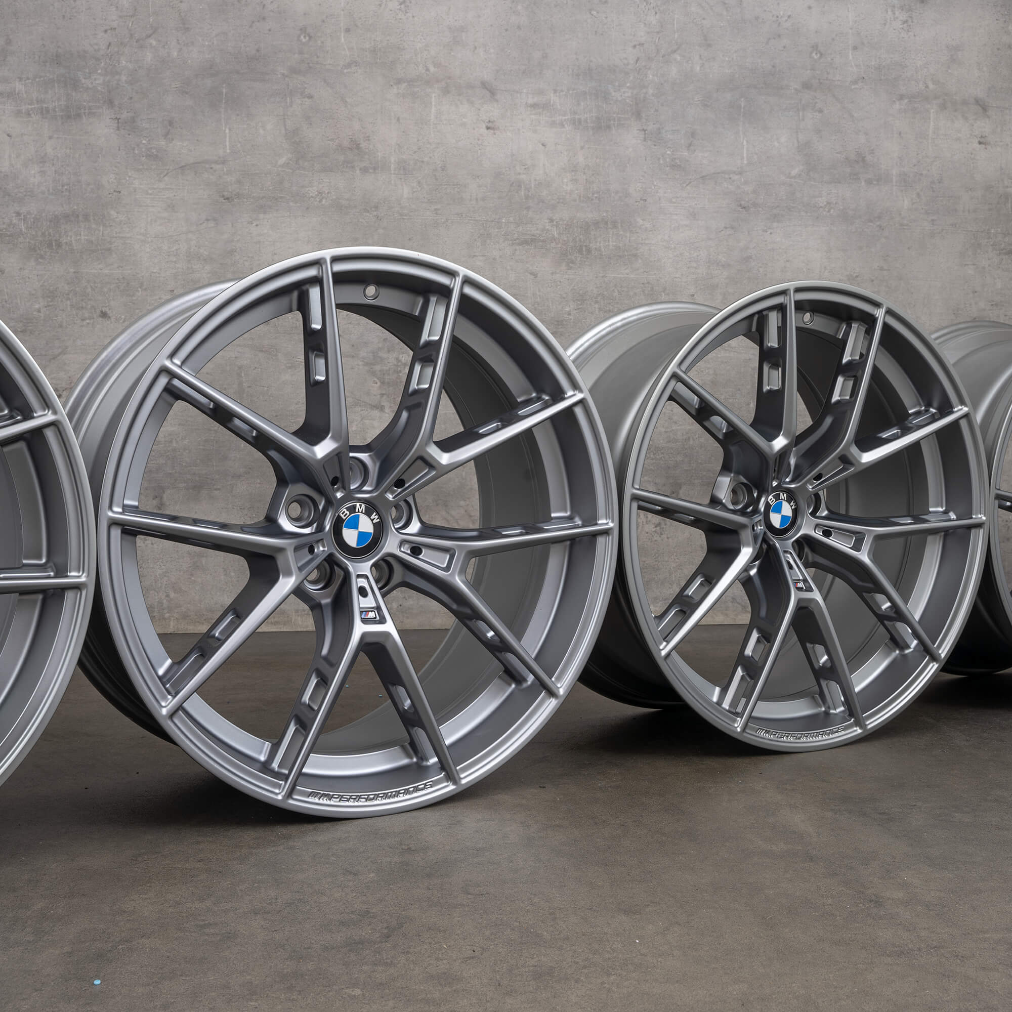 BMW M5 F90 M8 F91 F92 863 M 20 inch alloy rims 8097642 8097643 NEW