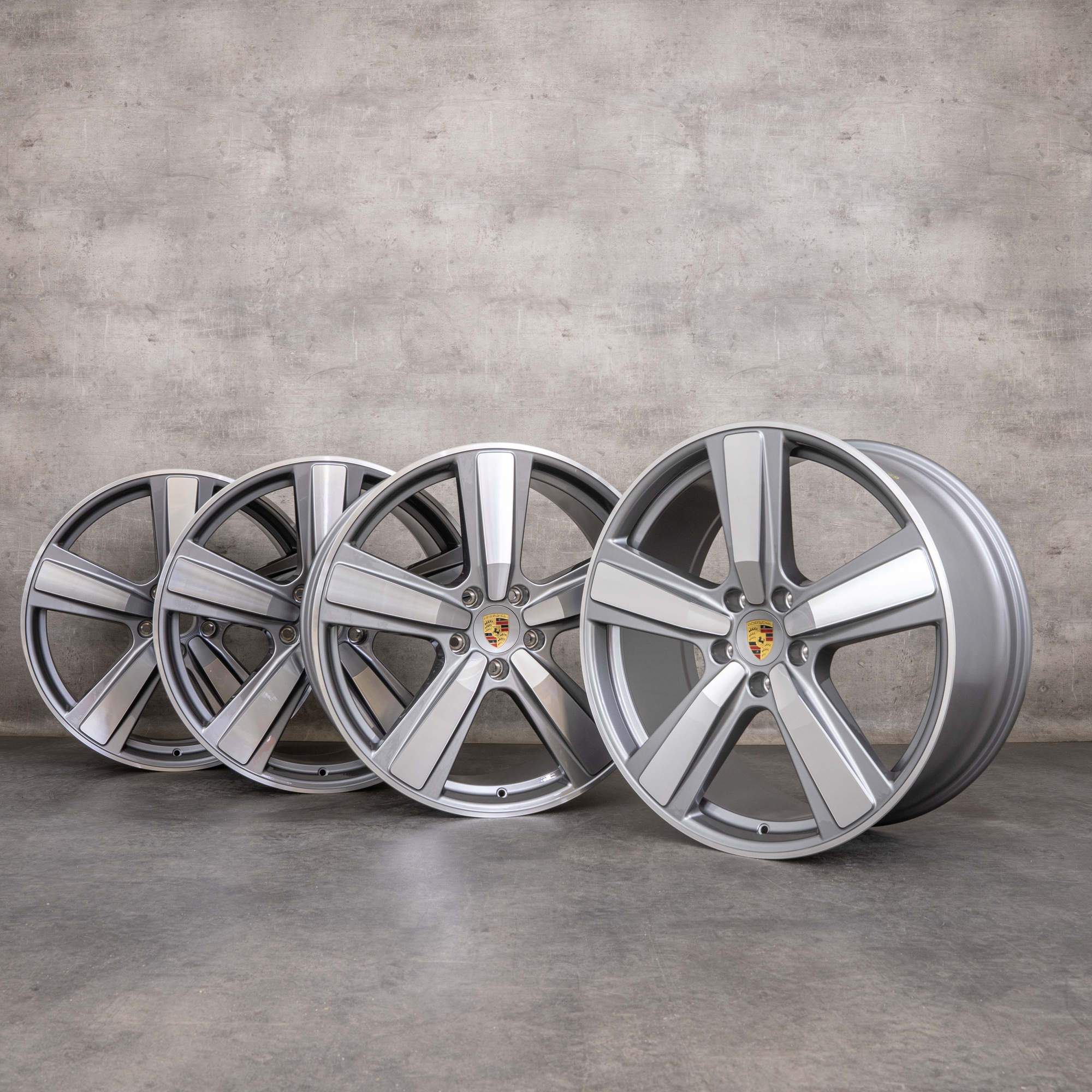 Oem Porsche Cayenne Coupé GTS E-Hybride 9Y0 II Jantes 22 pouces ...