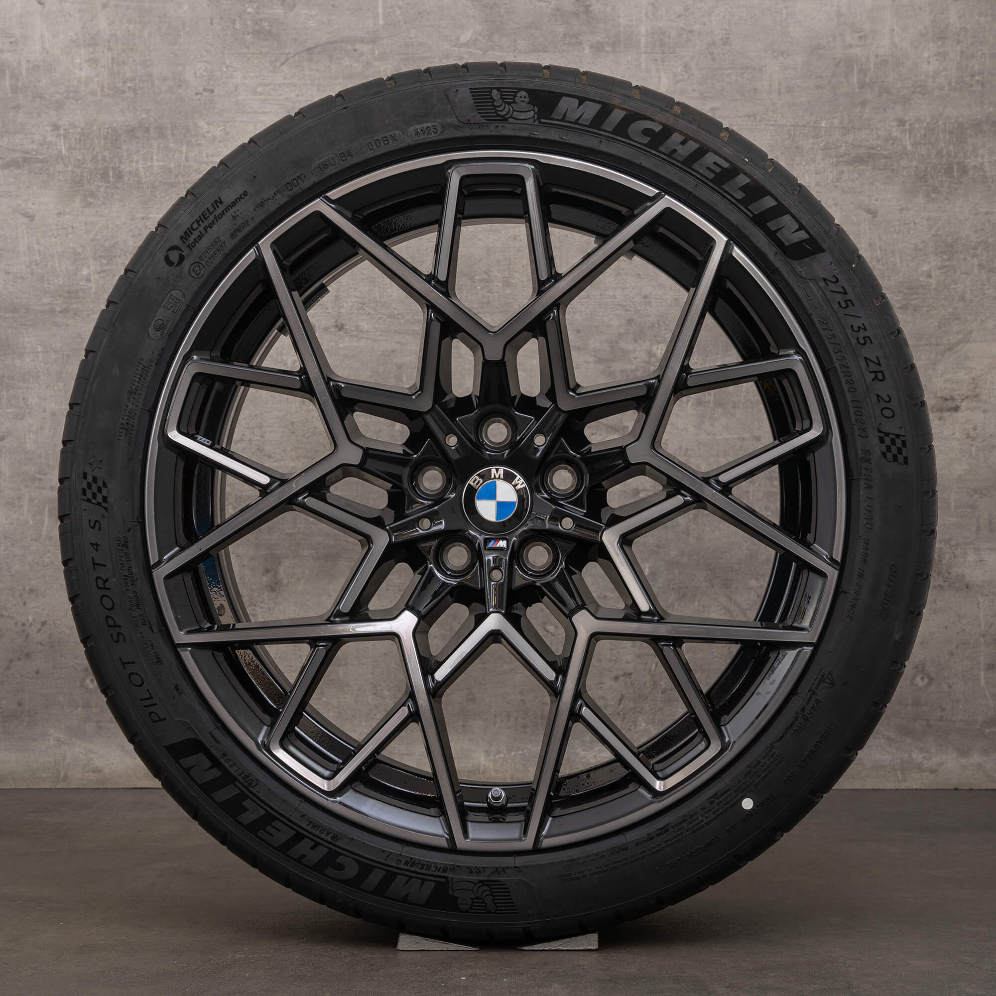 BMW M8 F91 F92 F93 summer wheels 20 inch rims 813 M tires 8089568 8089569