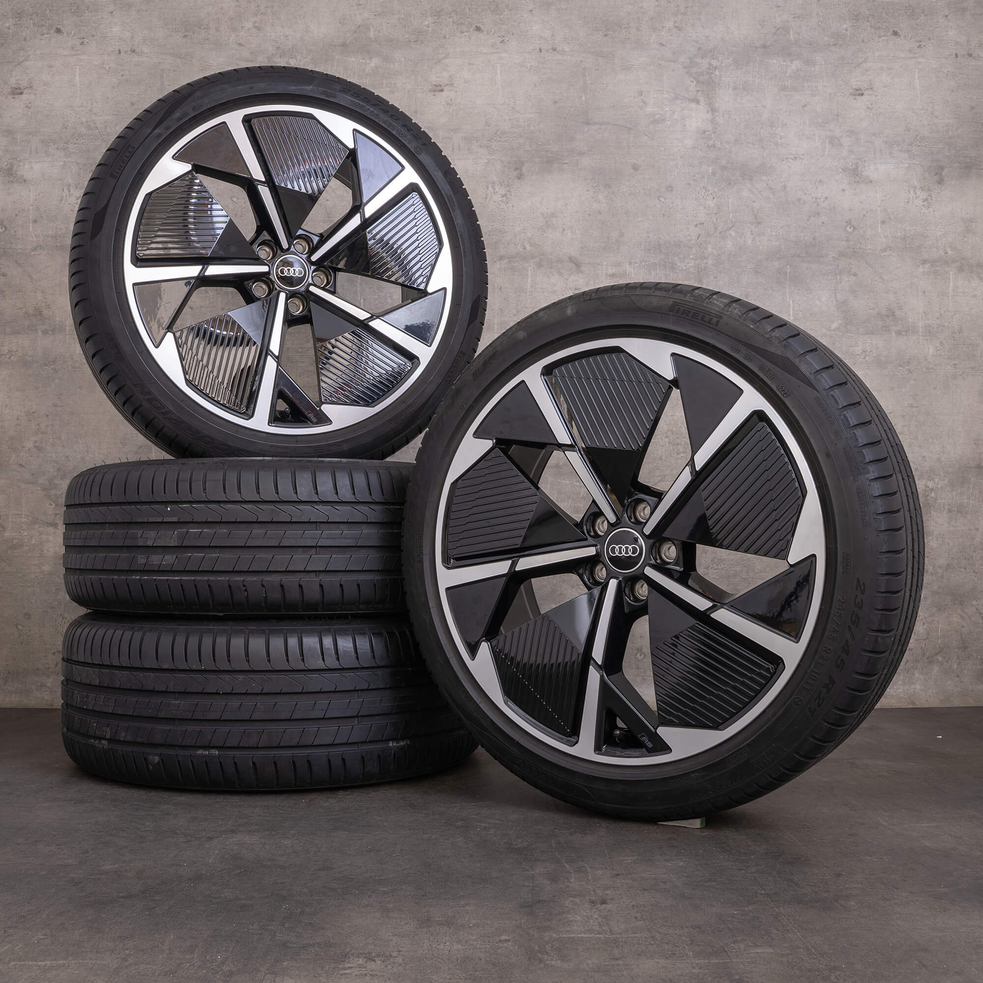 Originali Audi Q4 e-tron & Sportback cerchi estivi FZ da 21 pollici ...