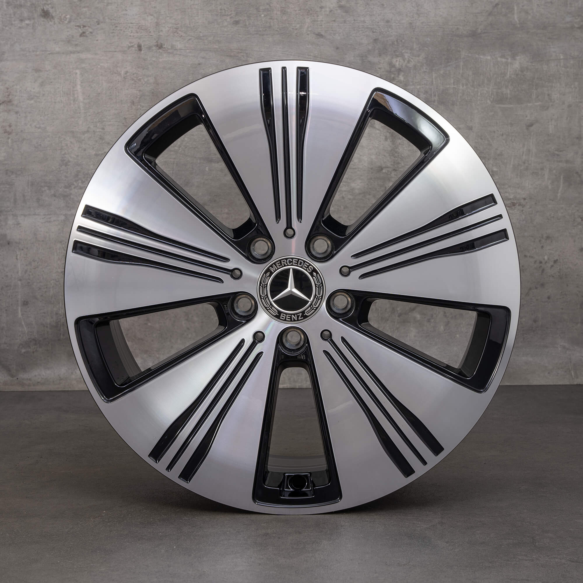 Mercedes Benz 18 tommer fælge EQA H243 EQB X243 alloysfælge A2434010100