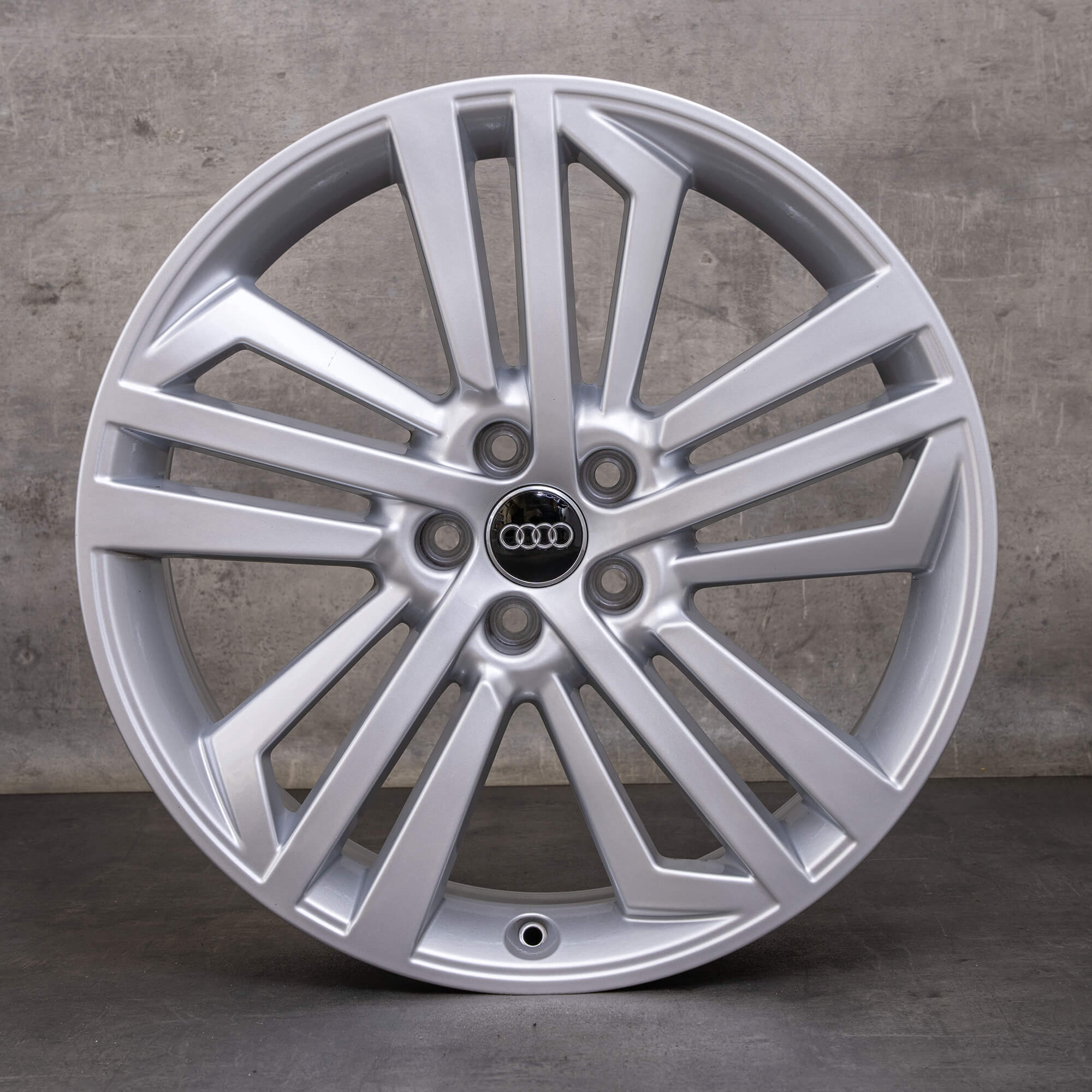 OEM Audi Q5 SQ5 snow tire packages 20 inch FY rims 80A601025L silver glossy