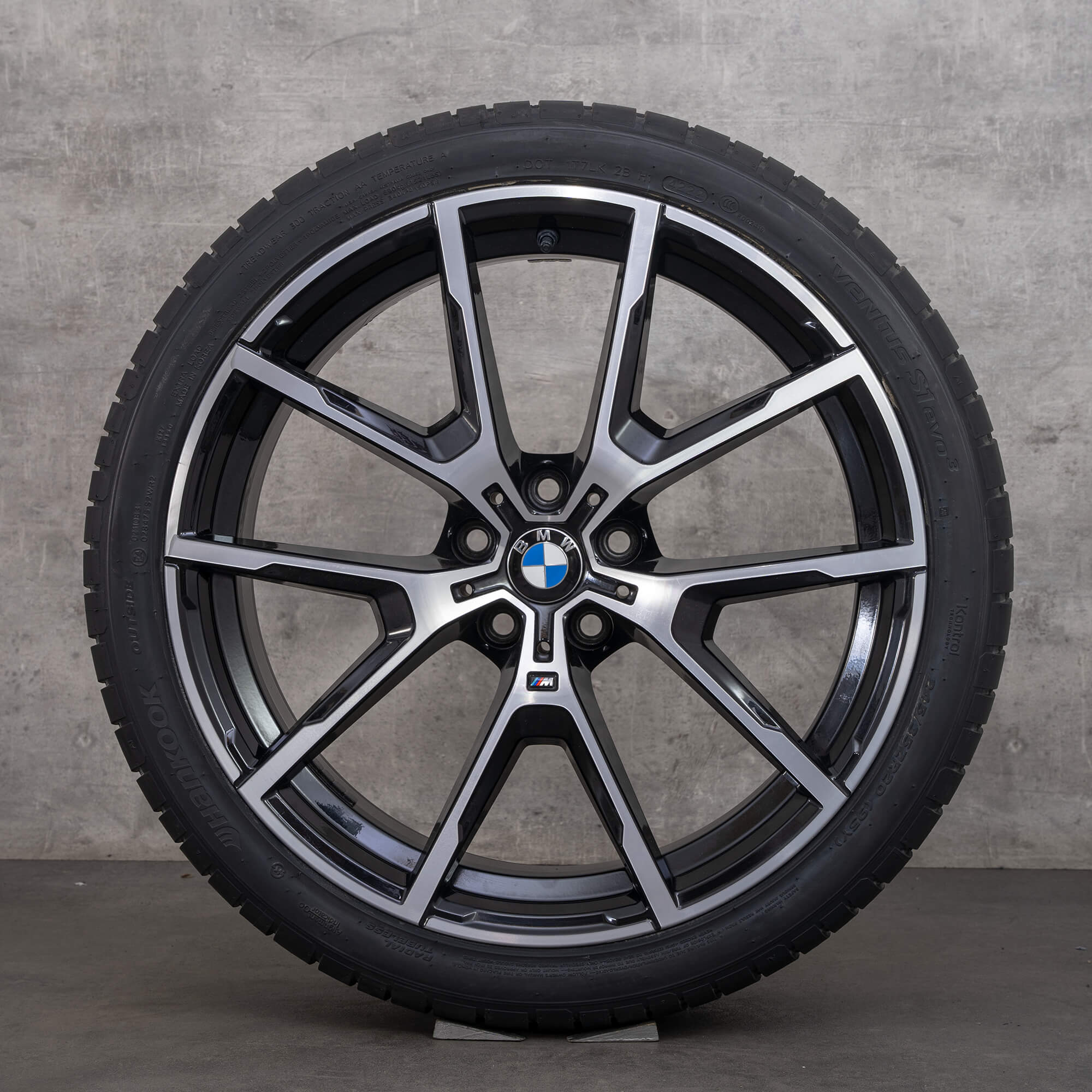 BMW 8er G14 G15 summer wheels 20 inch tires 728 M rims 8072023 8072024